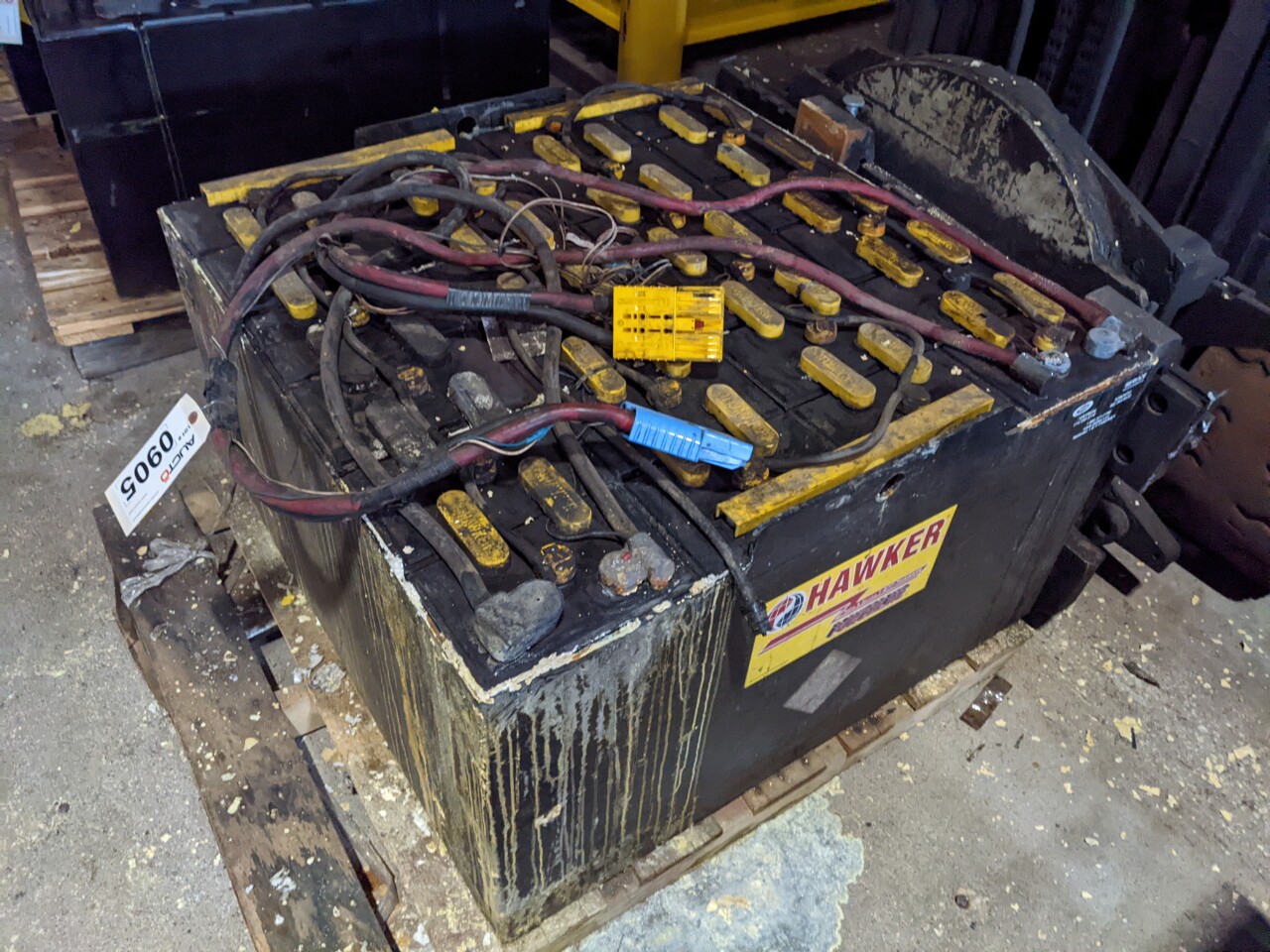 HAWKER 48V FORKLIFT BATTERY For Sale | Aucto