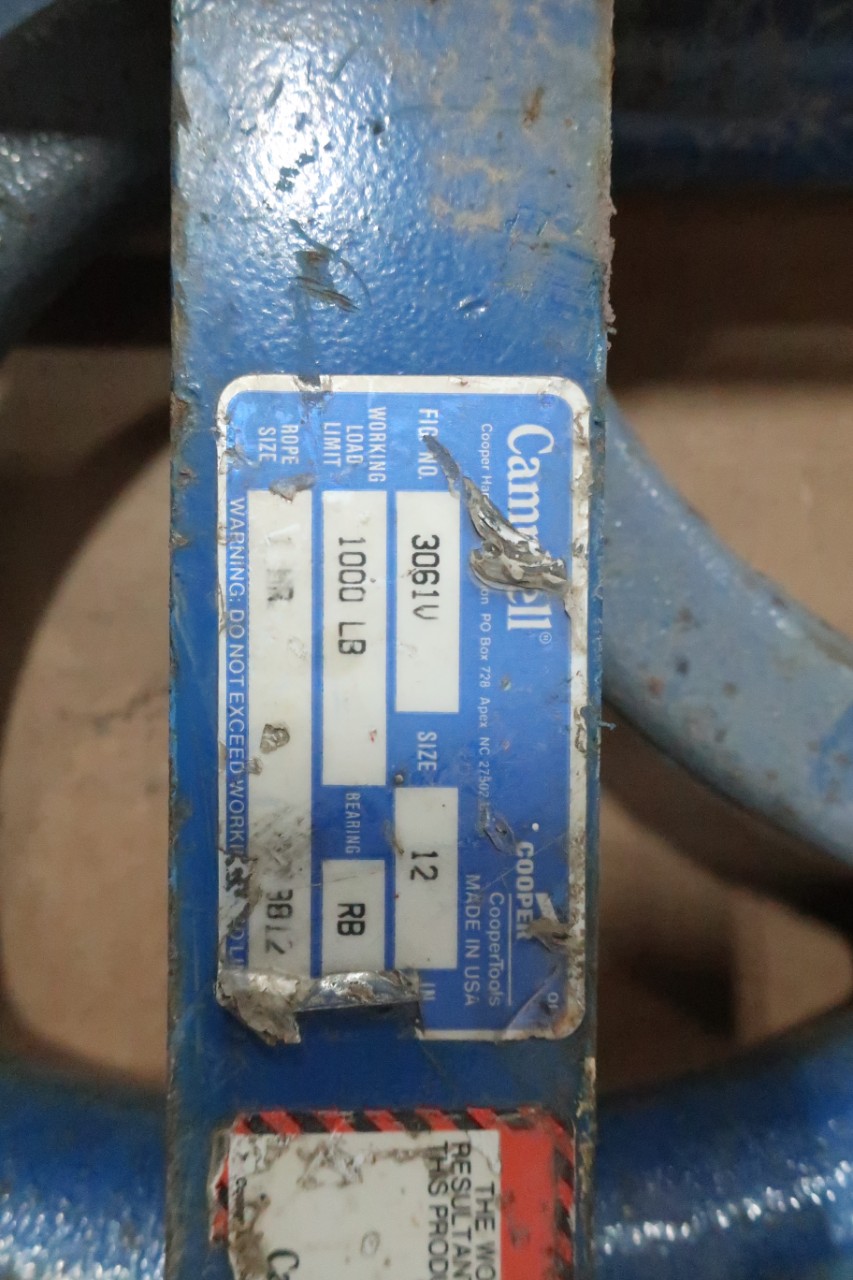 PALLET OF ASSORTED HOISTING PARTS AND BEAM CLAMPS