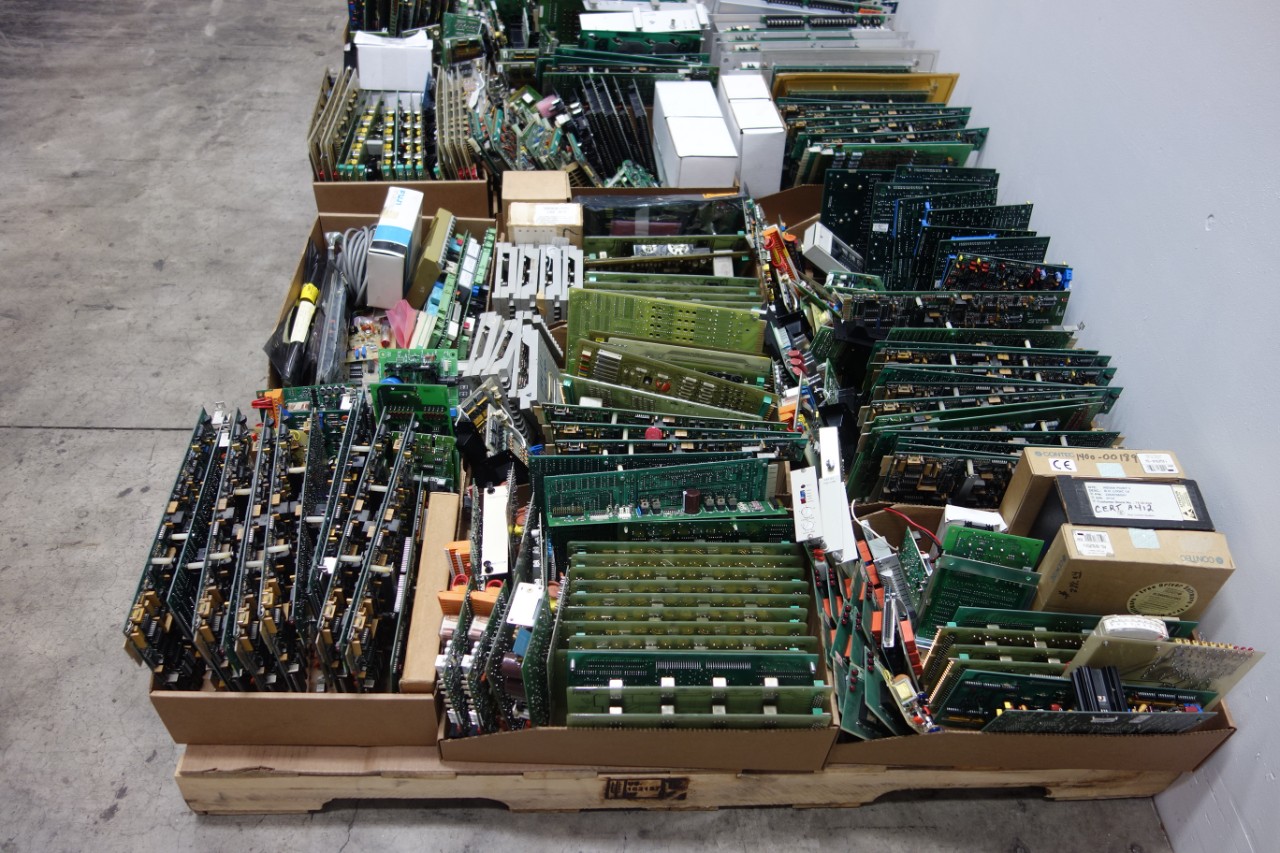 2 PALLETS OF ASSORTED PCB CIRCUIT BOARDS For Sale | Aucto