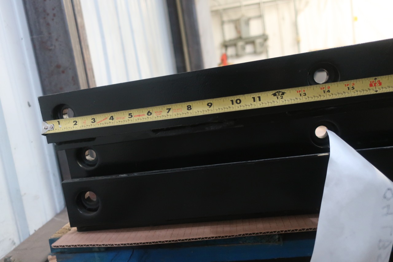 LOT OF 6 FORKLIFT MAST BACKREST ASSEMBLIES For Sale | Aucto