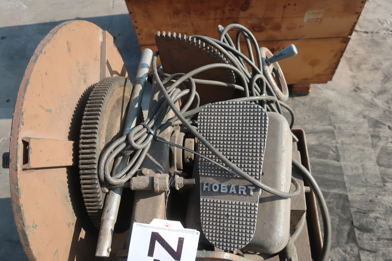 RANSOME B-3 WELDING POSITIONER 300LB CAP 115V 1PH 60CY For Sale | Aucto