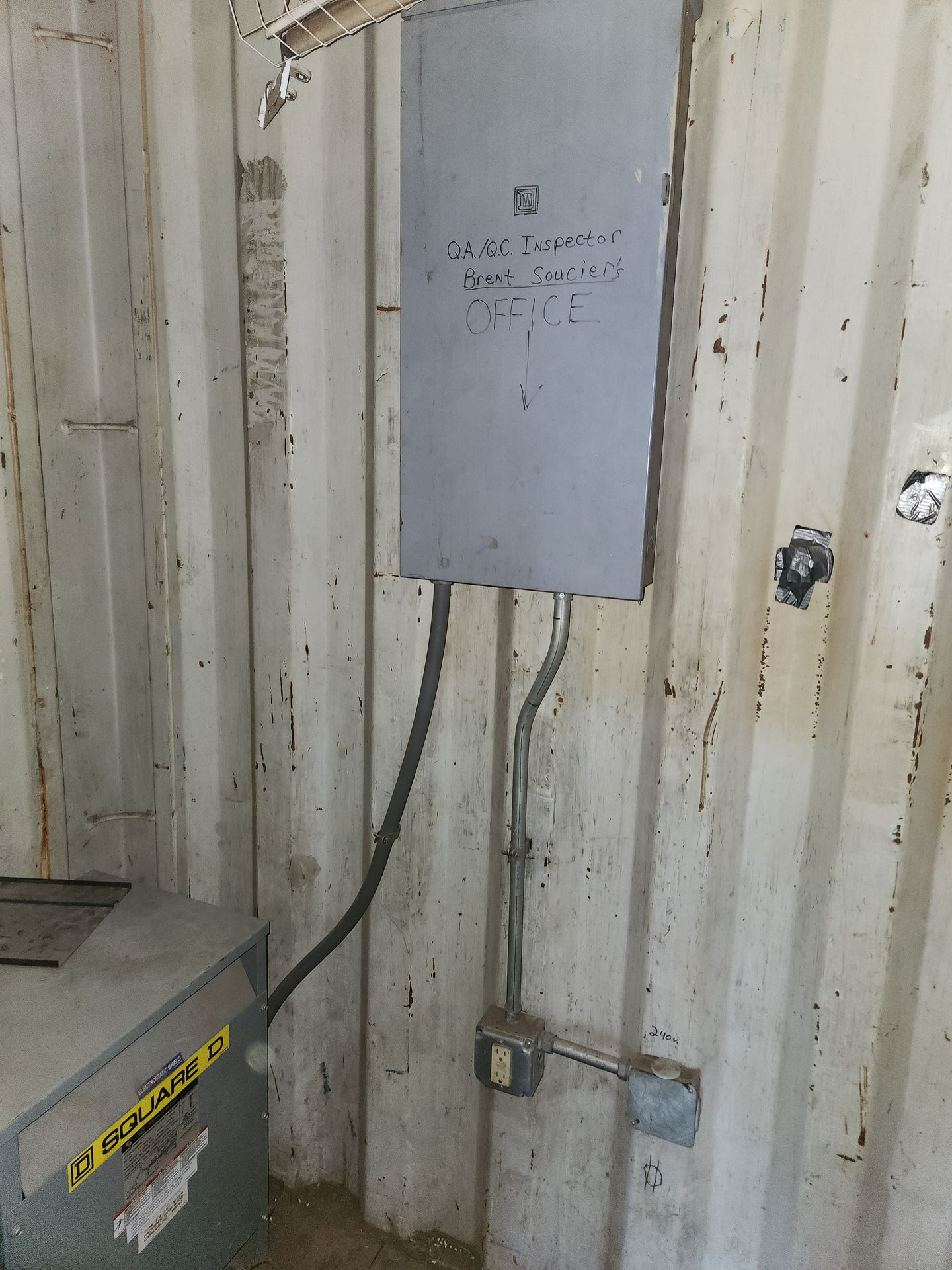 20' CONNEX WITH 4 WELD TEST BOOTHS For Sale | Aucto