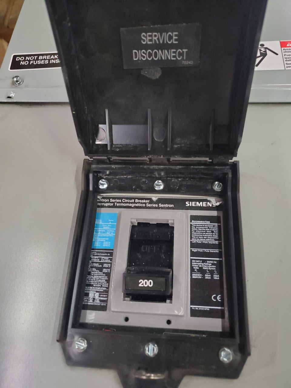 (1) Eaton 227MTBHMS15 200A Meter Socket 22K