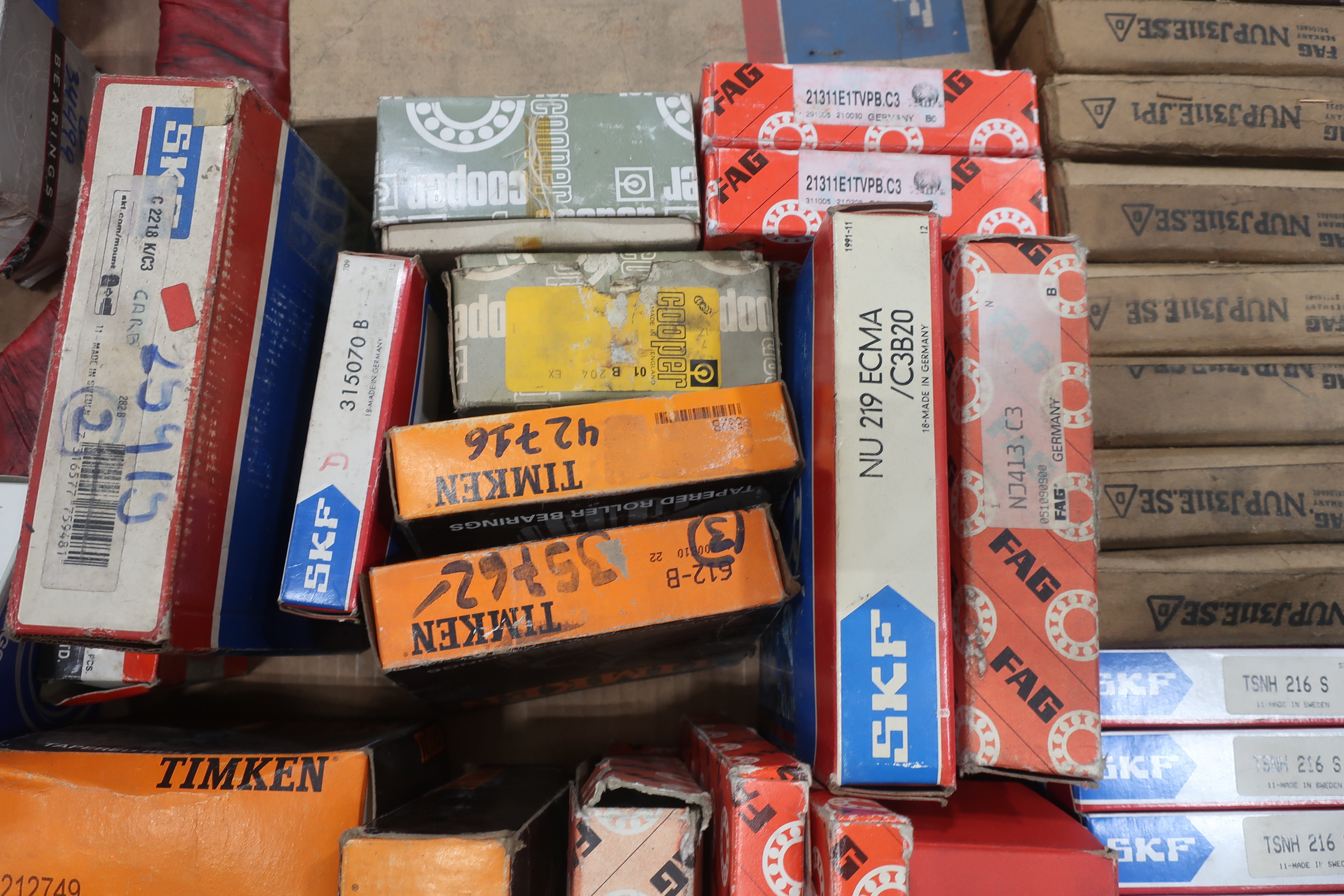 SKU 1738349 - PALLET OF ASSORTED ROLLER BEARINGS, SKF, FAG, TIMKEN For ...