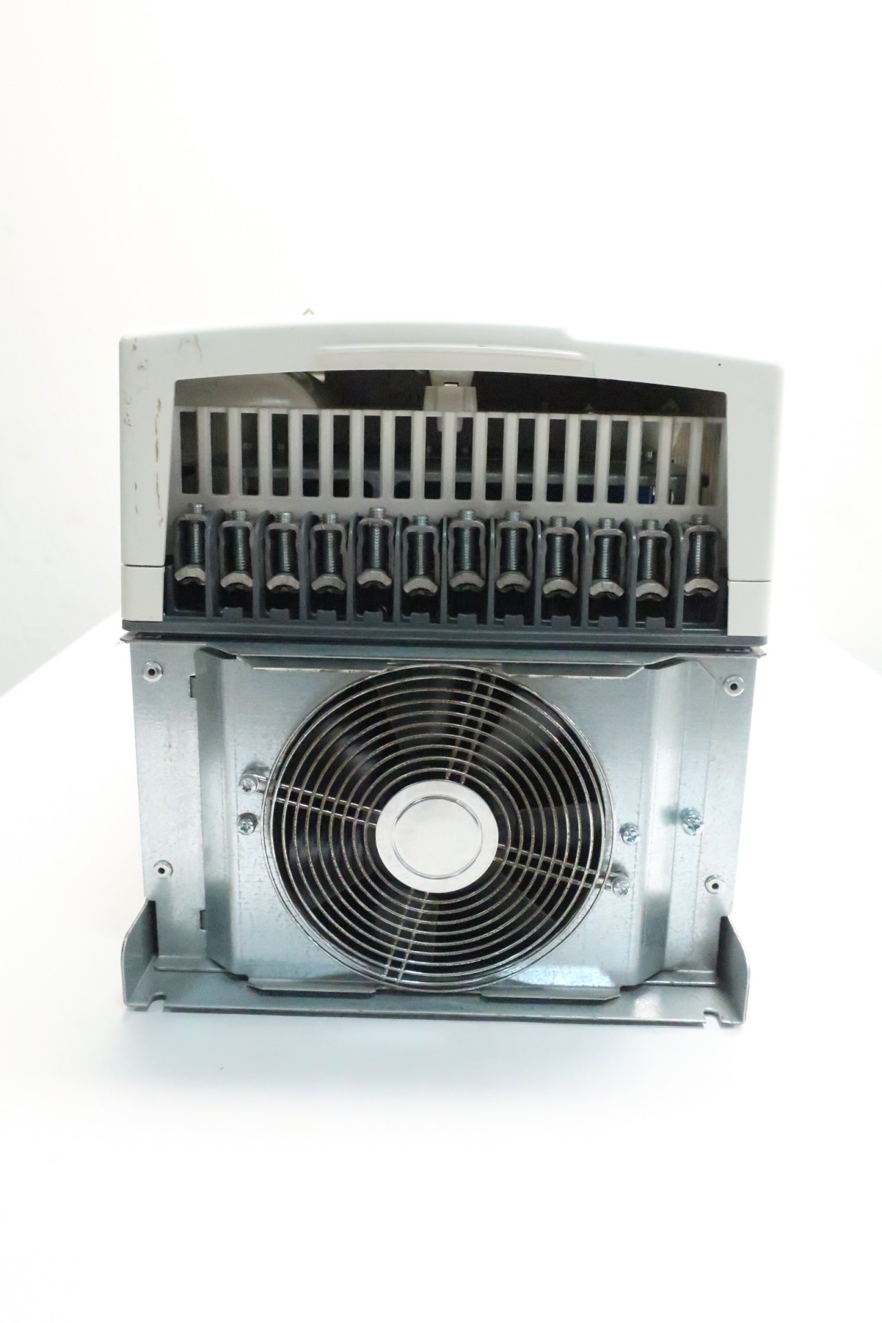 ABB ACS800-ITTU1-0070-5+P901 PUMPSMART 380-500V-AC 0-300HZ 0-500V-AC ...