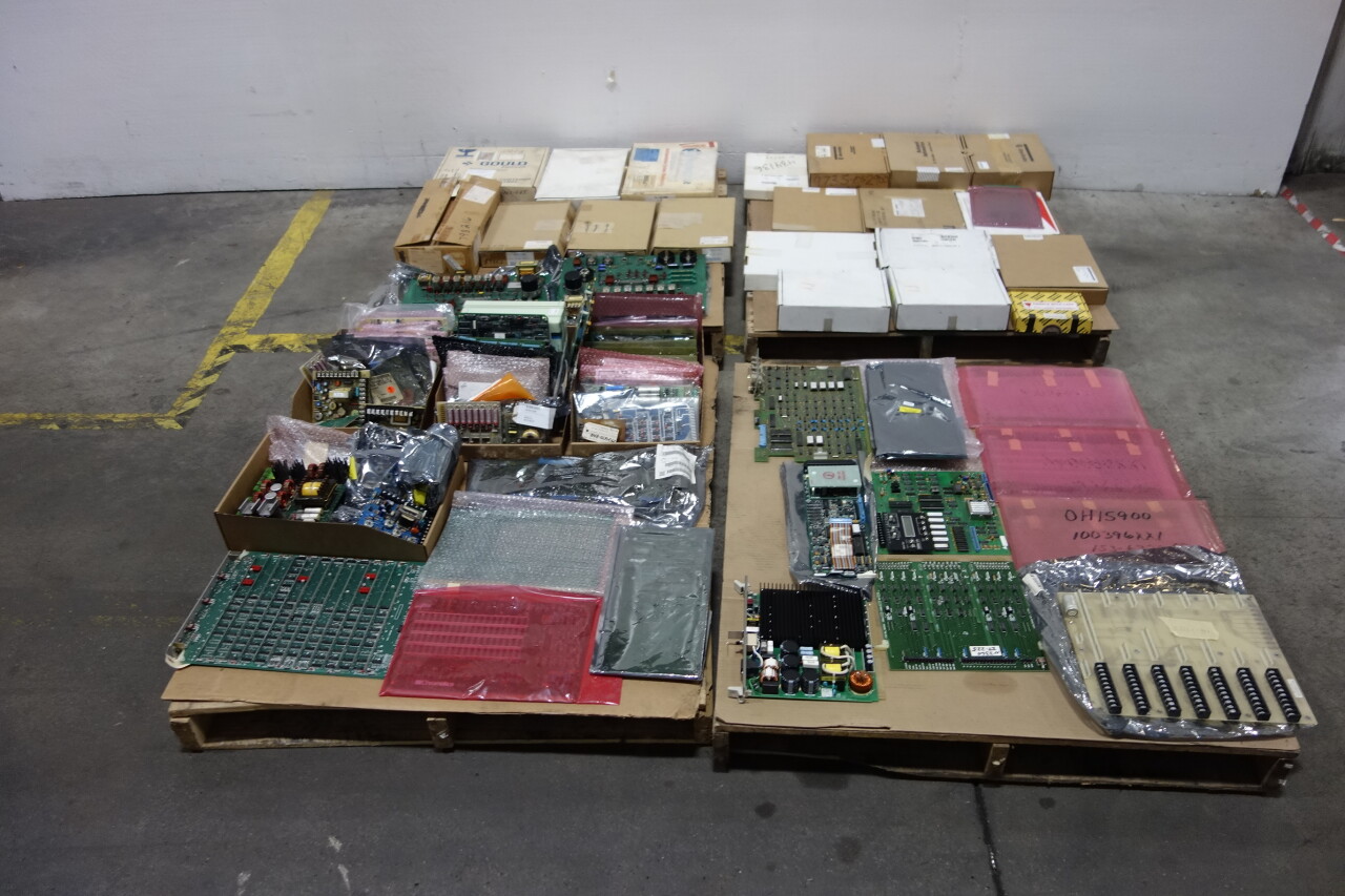 4 PALLETS OF ASSORTED PCB CIRCUIT BOARDS For Sale | Aucto