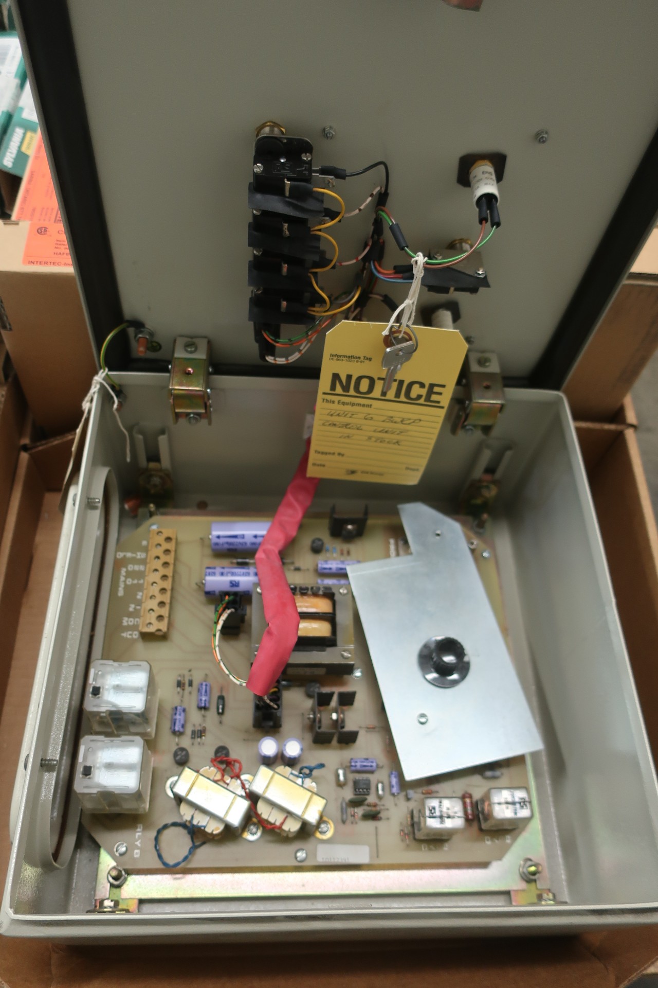 4 PALLETS OF ASSORTED ELECTRICAL For Sale | Aucto