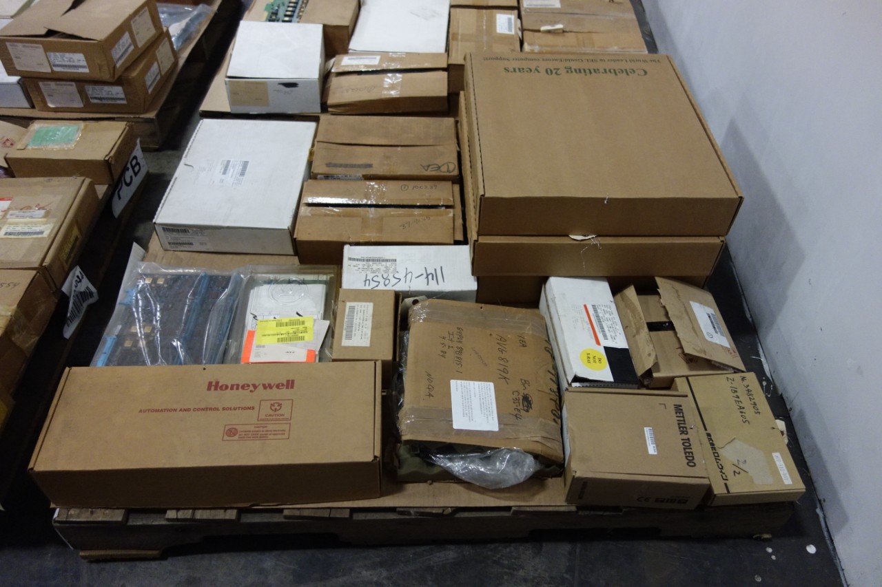4 PALLETS OF ASSORTED PCB CIRCUIT BOARDS For Sale | Aucto
