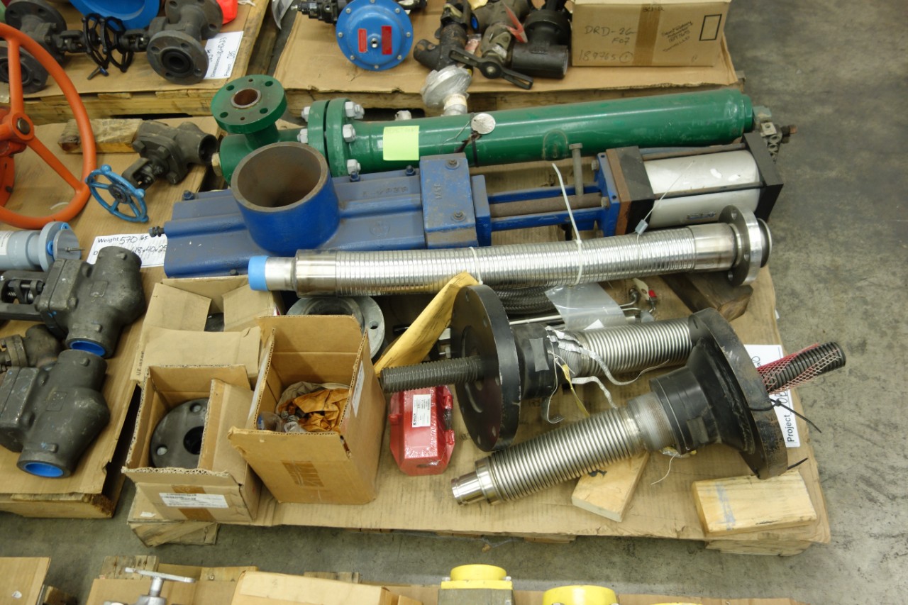 6 PALLETS OF ASSORTED VALVES AND VALVE PARTS