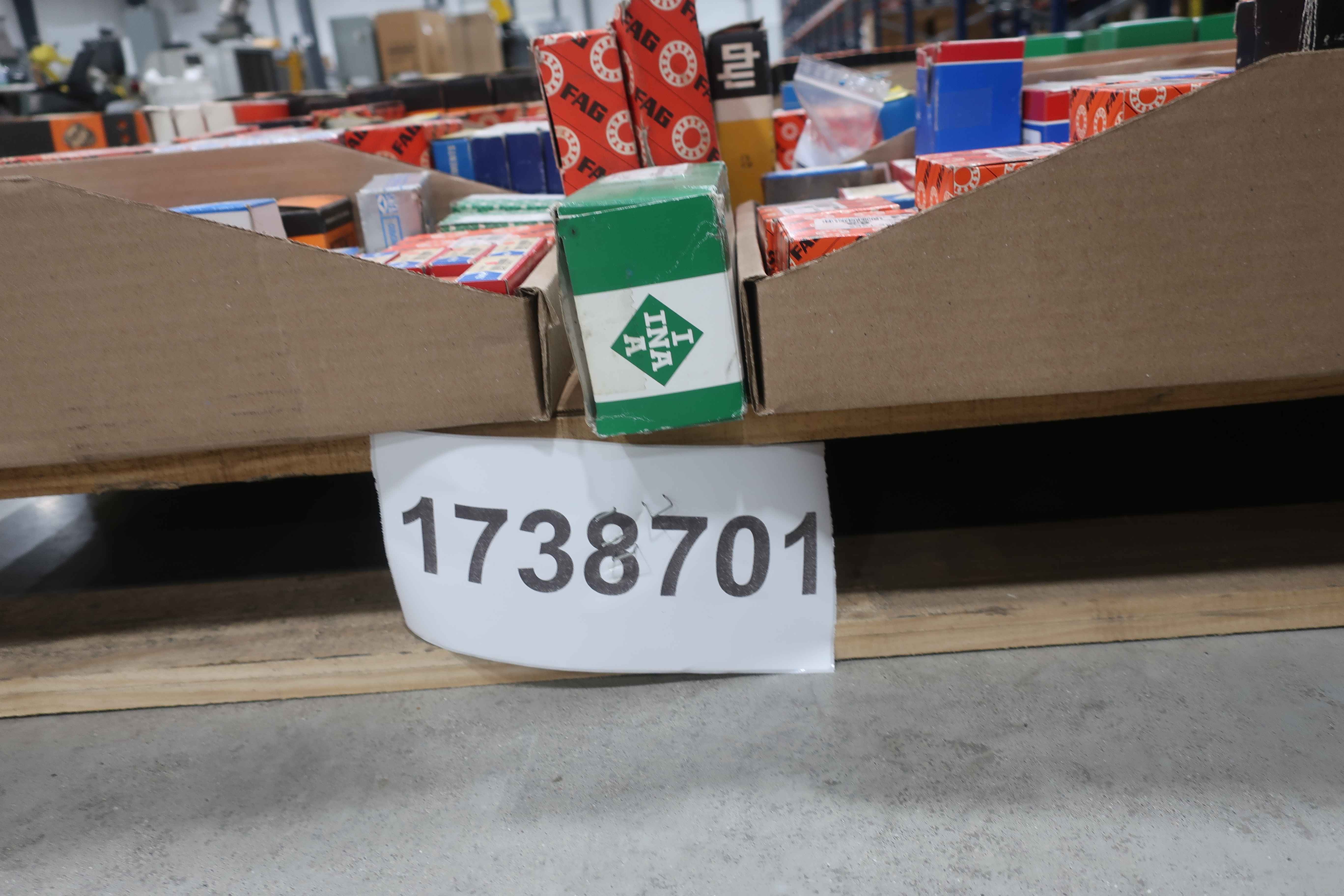 SKU 1738701 - PALLET OF ASSORTED BEARINGS, TIMKEN, FAG, INA, NKE, SNR ...