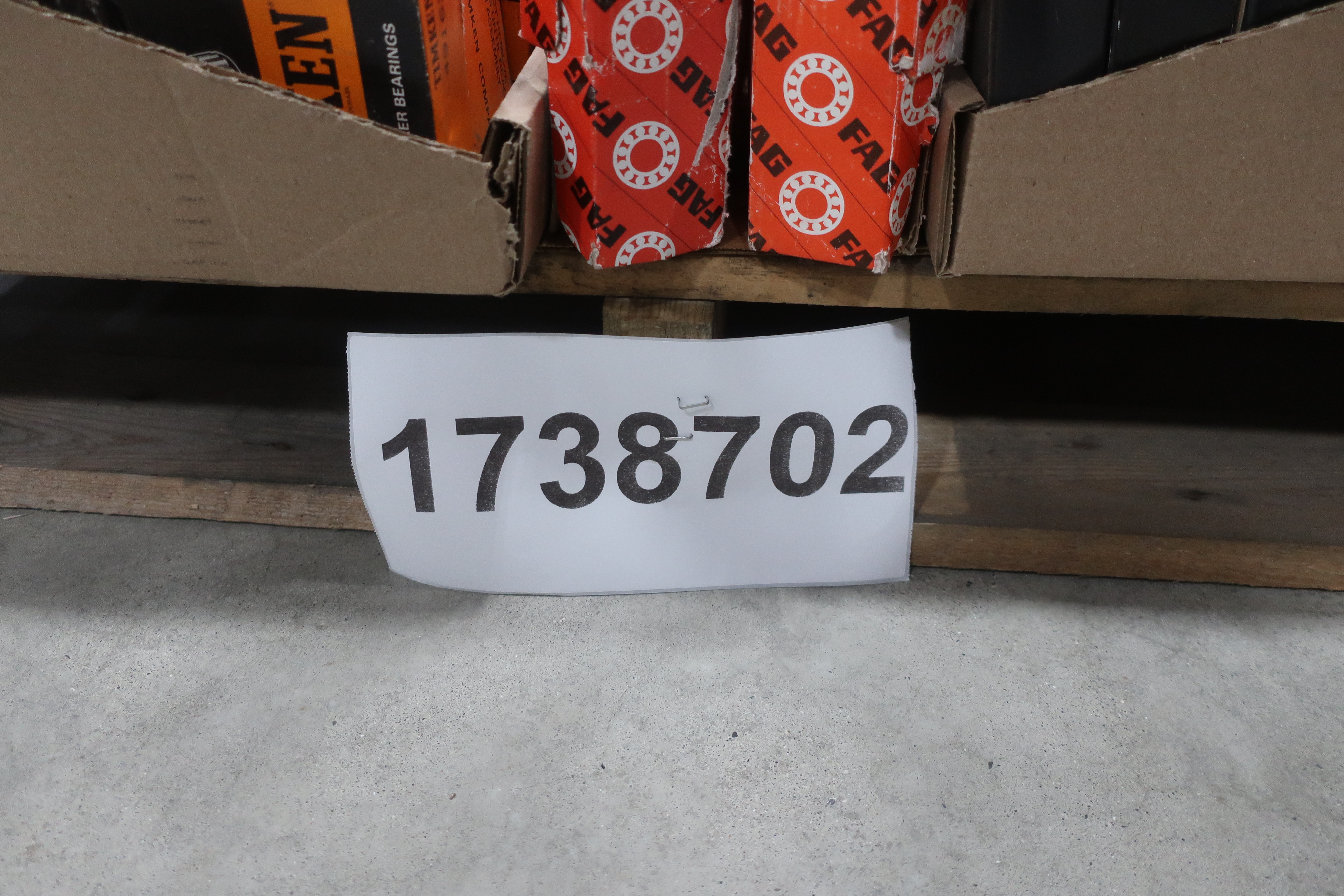 SKU 1738702 - PALLET OF ASSORTED BEARINGS, TIMKEN, FAG, SKF, RHP, NSK ...