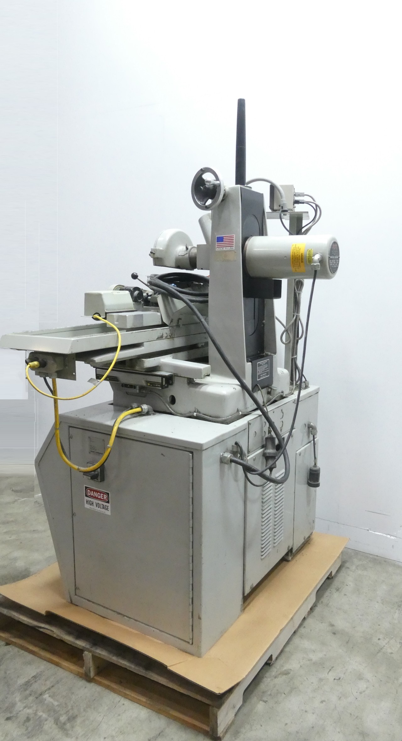 UNISON CENTERLESS GRINDER