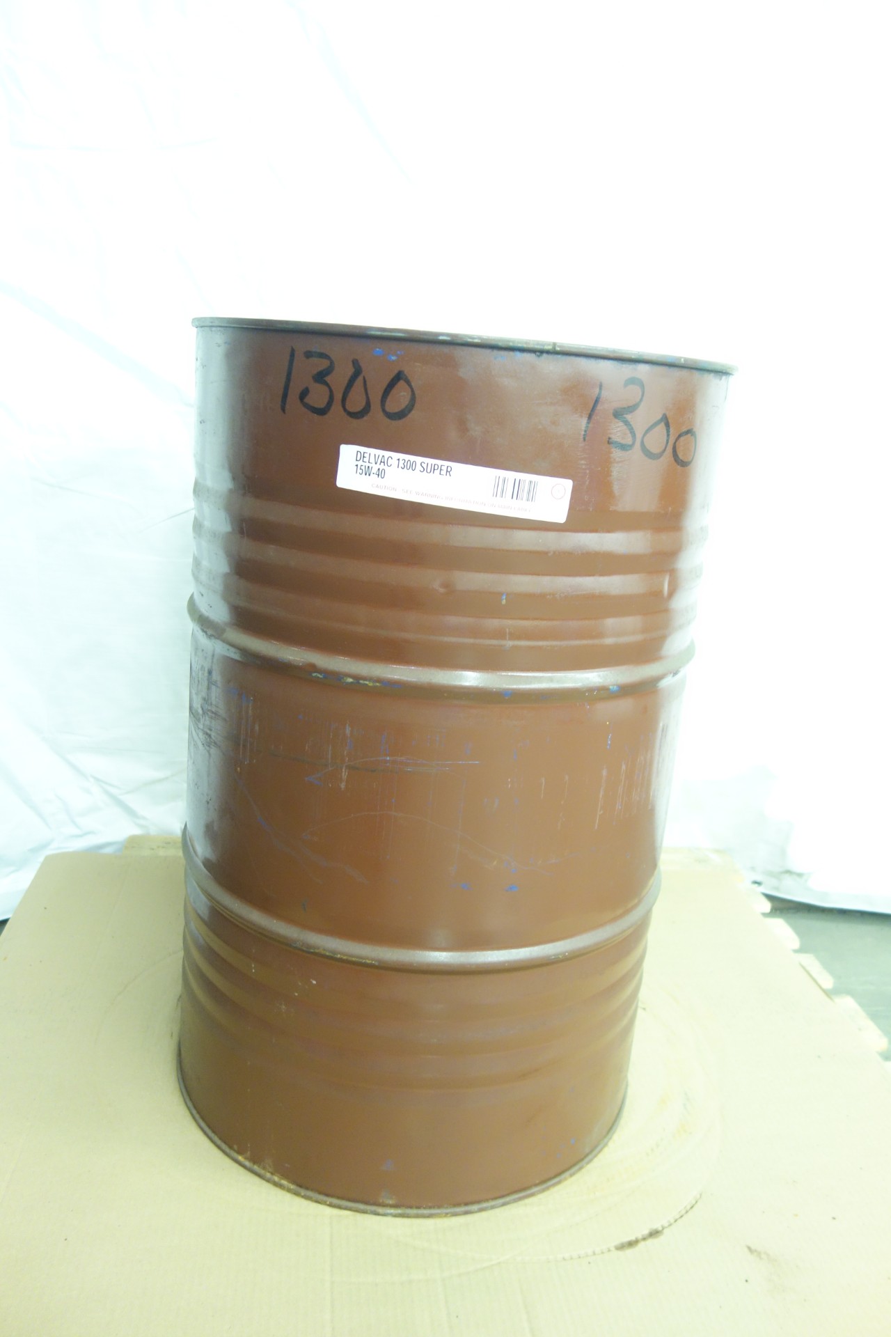 55 GALLON DRUM OF MOBIL DELVAC 1300 SUPER 15W-40 For Sale | Aucto