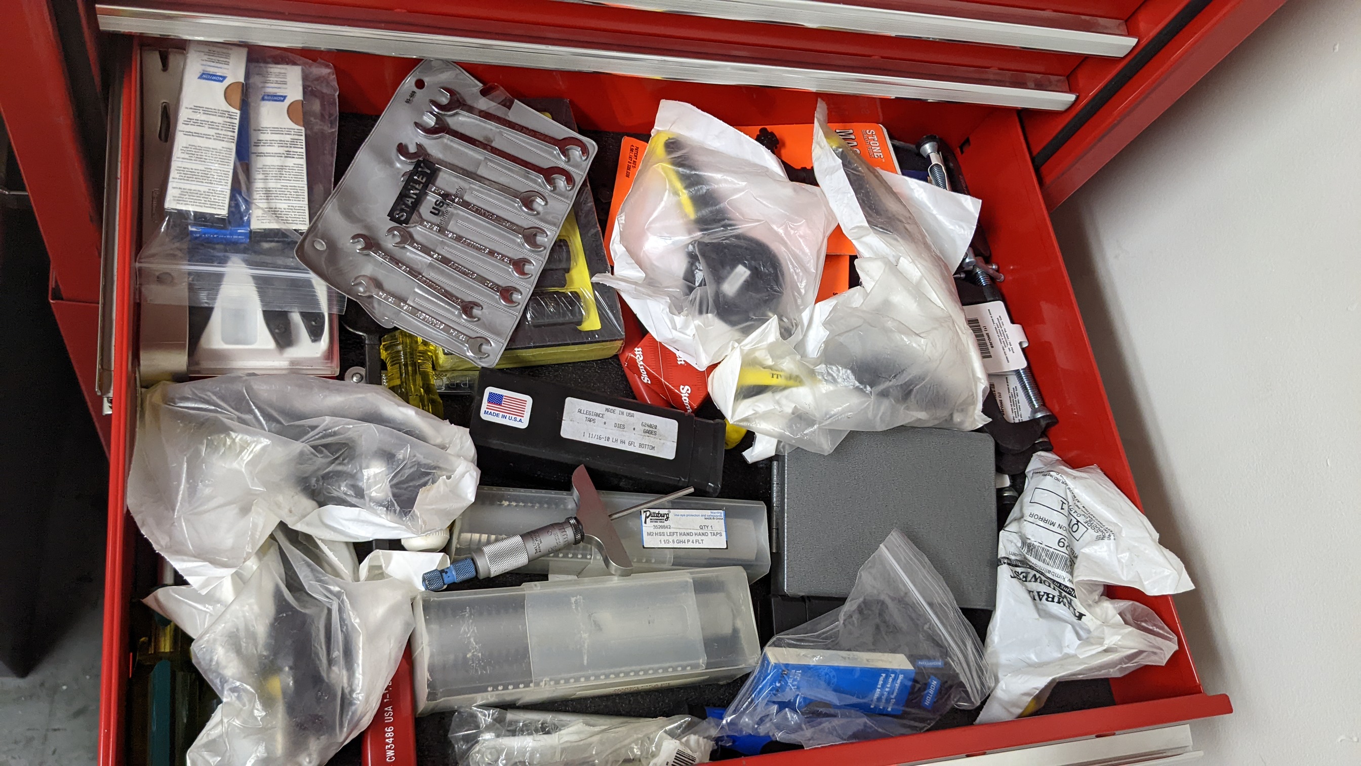 PROTO TOOL BOX AND CONTENTS