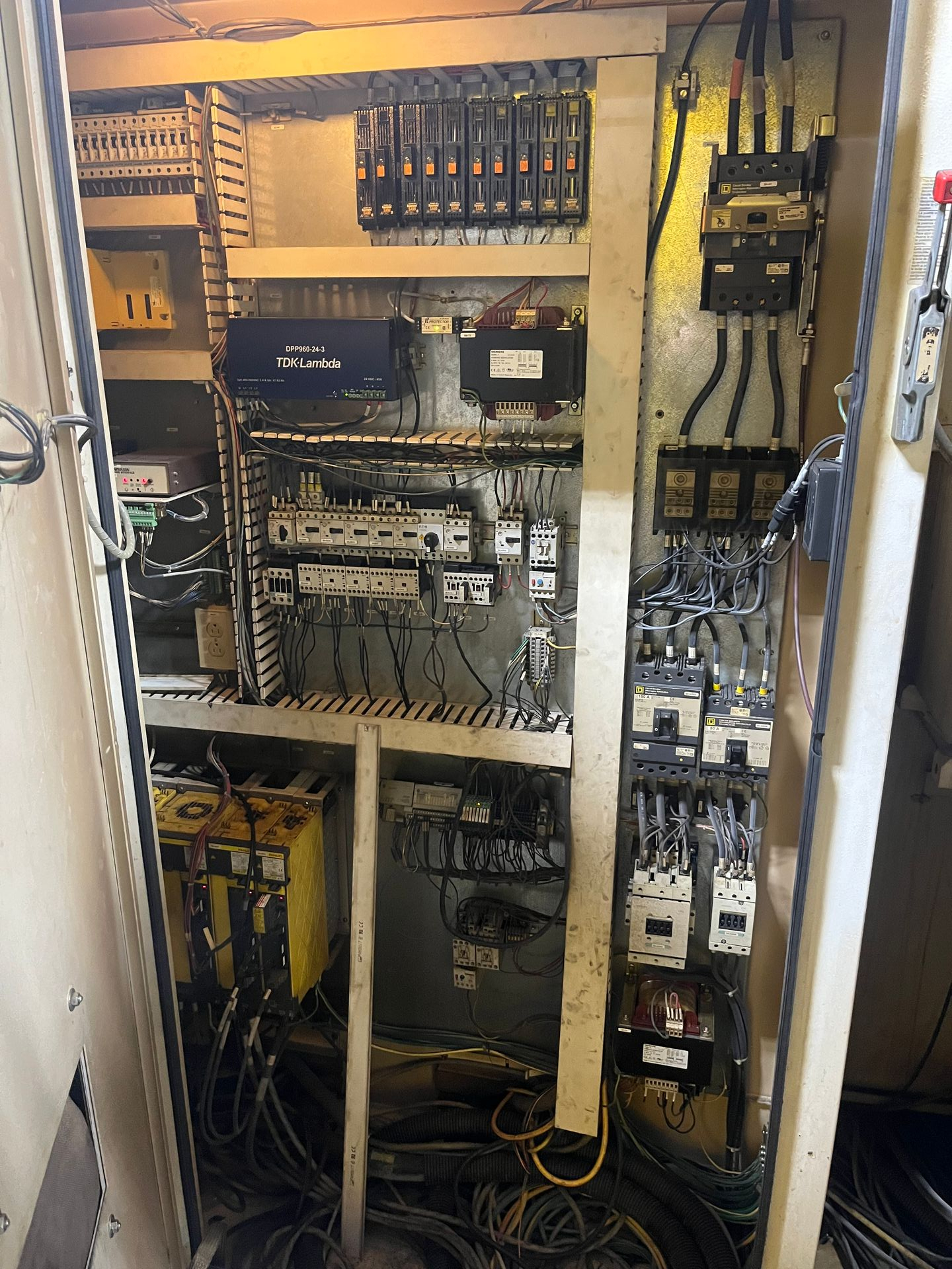 2005 Giddings & Lewis VTC 1600 w/ Fanuc 160i-TB Control W/ Tool Changer ...