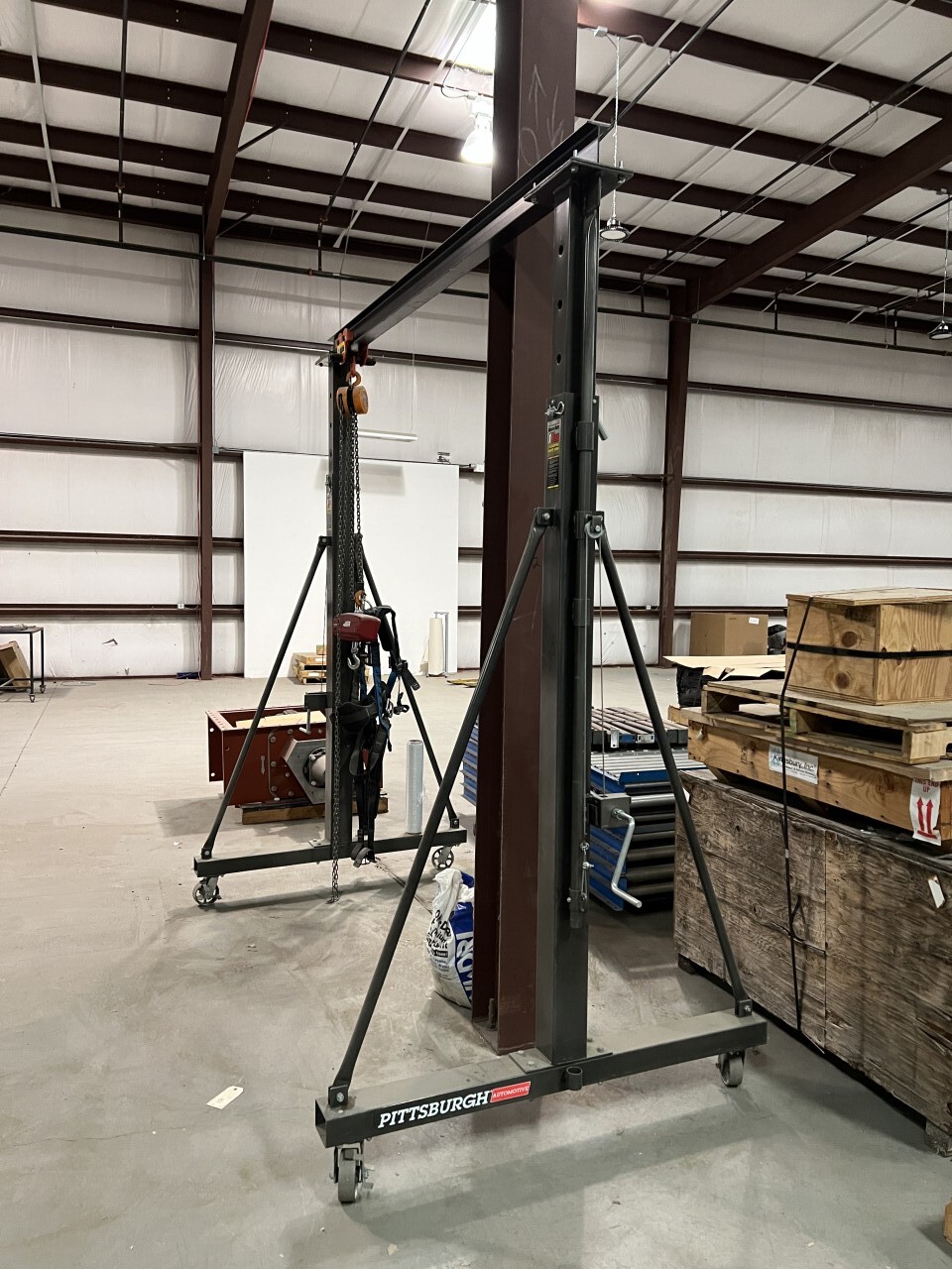 PITTSBURGH 1 TON TELESCOPING GANTRY CRANE (NEW MEXICO)