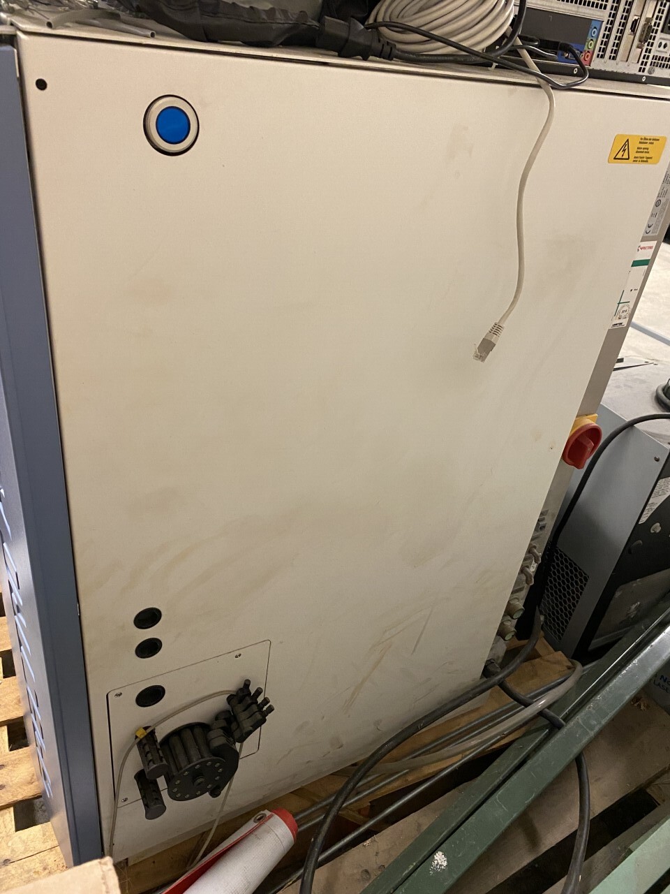 ICP Spectrometer set with Autosampler, Chiller and Power Conditioner ...