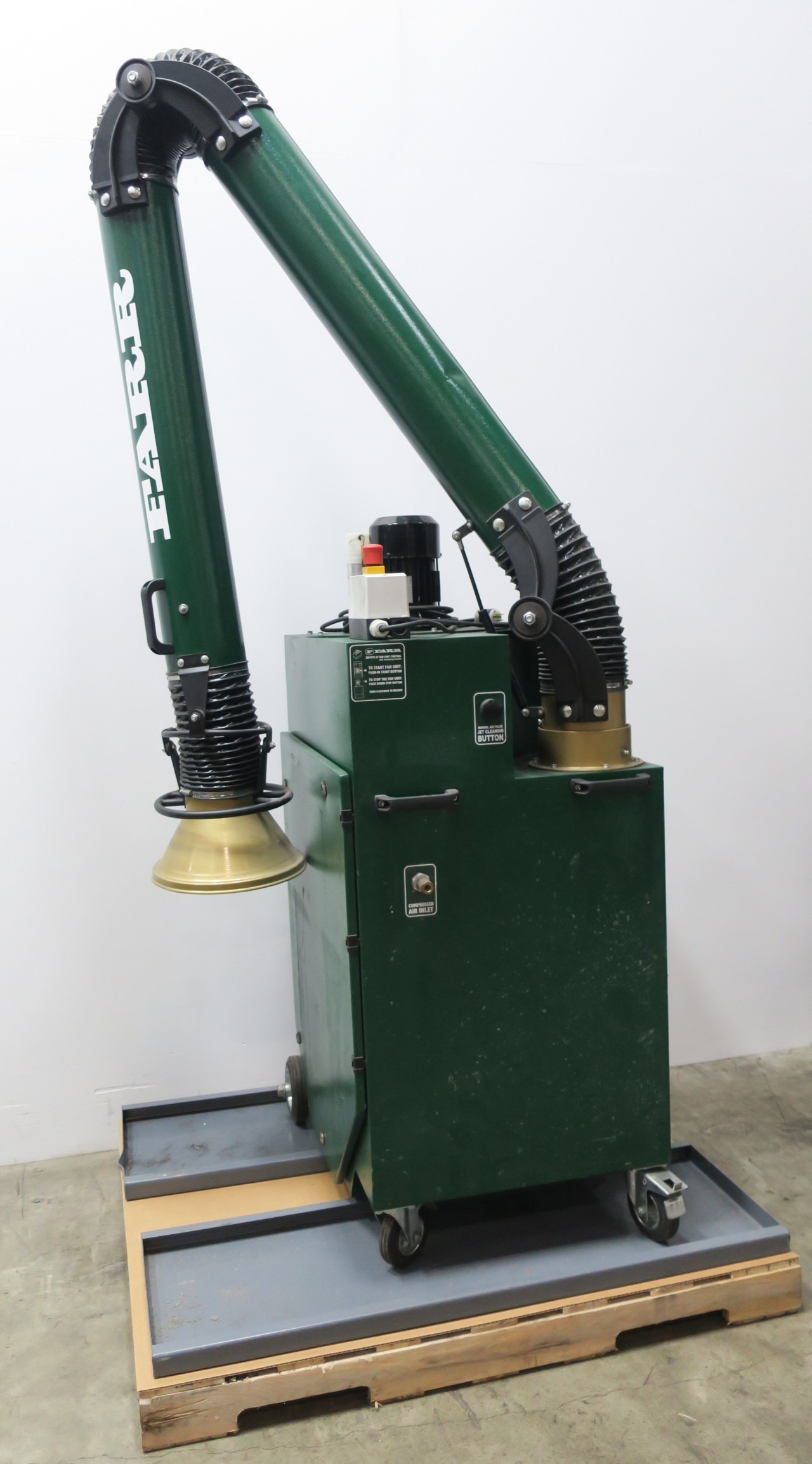 FARR ZEPHYR III PORTABLE DUST COLLECTOR