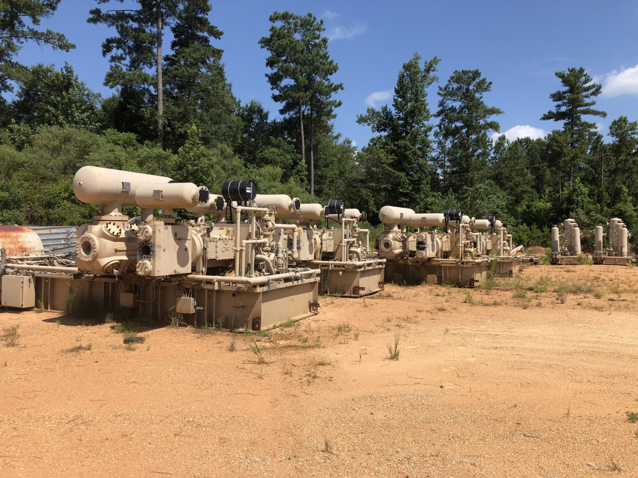 SURPLUS ARIEL JGZ/4 NATURAL GAS COMPRESSOR FRAMES/CYLINDERS