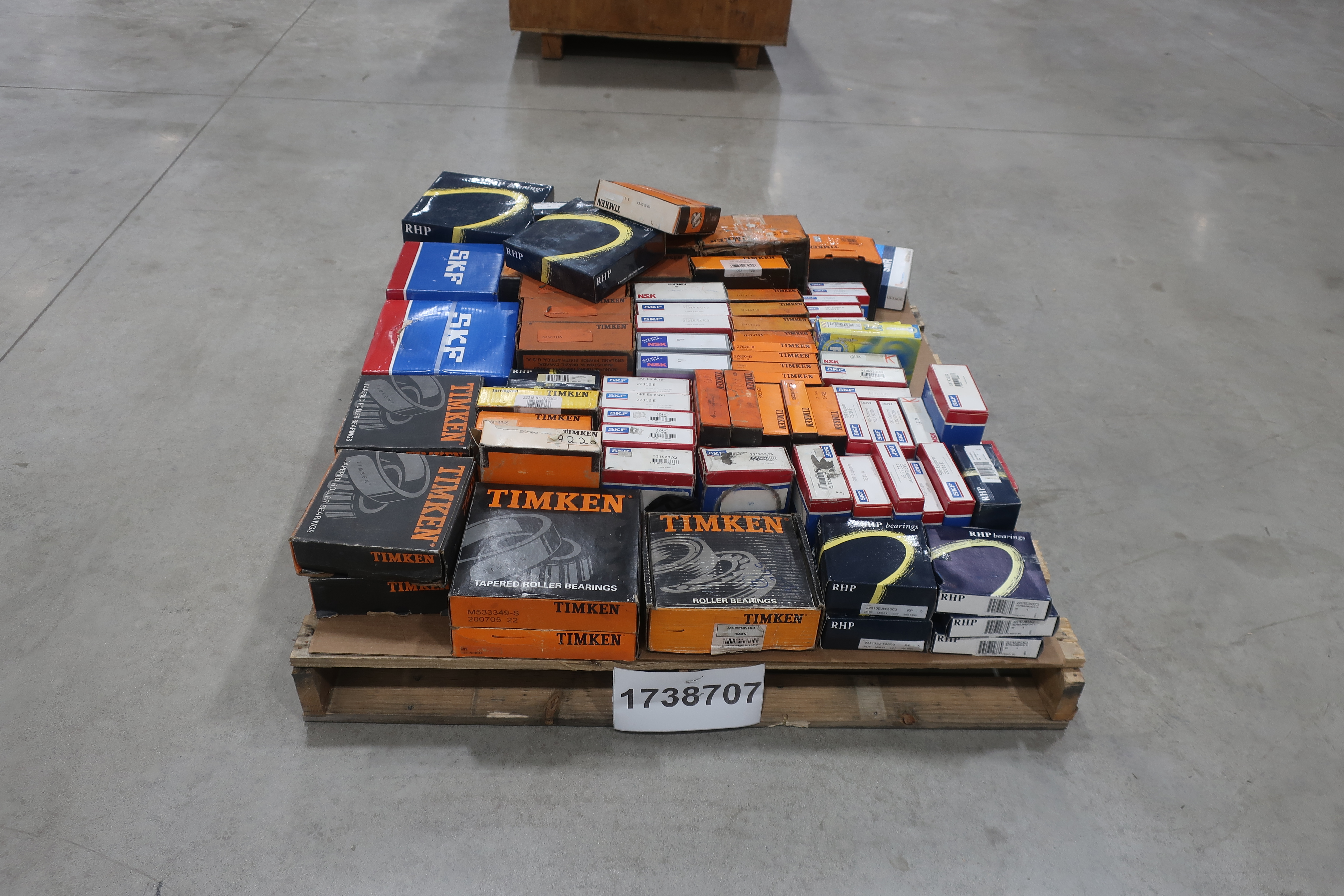 SKU 1738707 - PALLET OF ASSORTED BEARINGS, TIMKEN, SKF, RHP, NSK, NTN ...