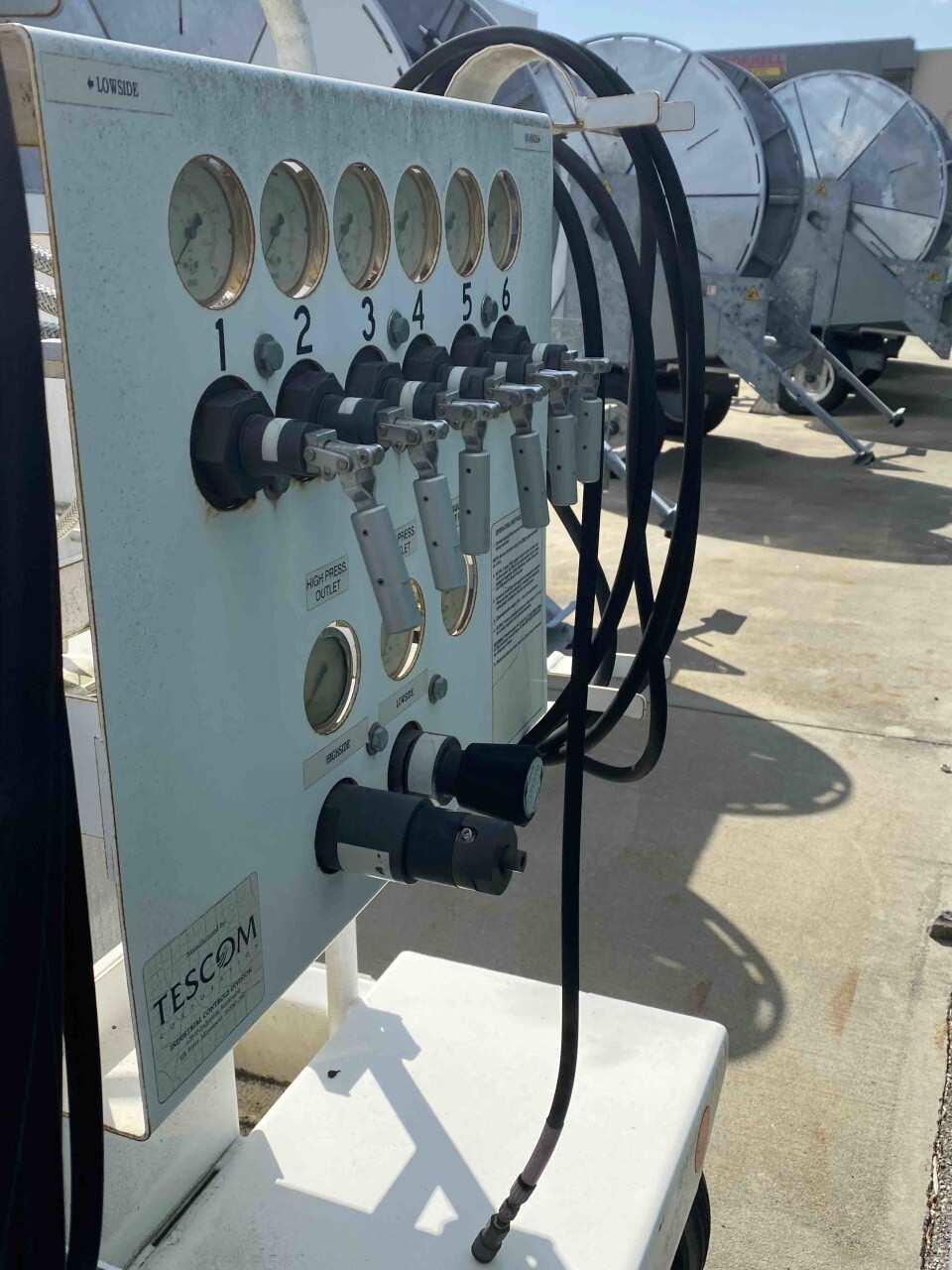 GSE 6 Bottle Helium Charge Cart (2486533) Charleston