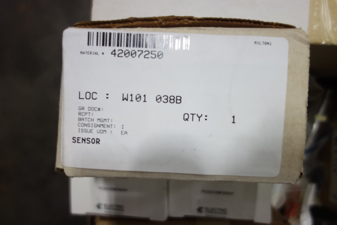 3 PALLETS OF ASSORTED SENSORS For Sale | Aucto