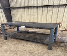 METAL SHOP TABLE WITH VISE