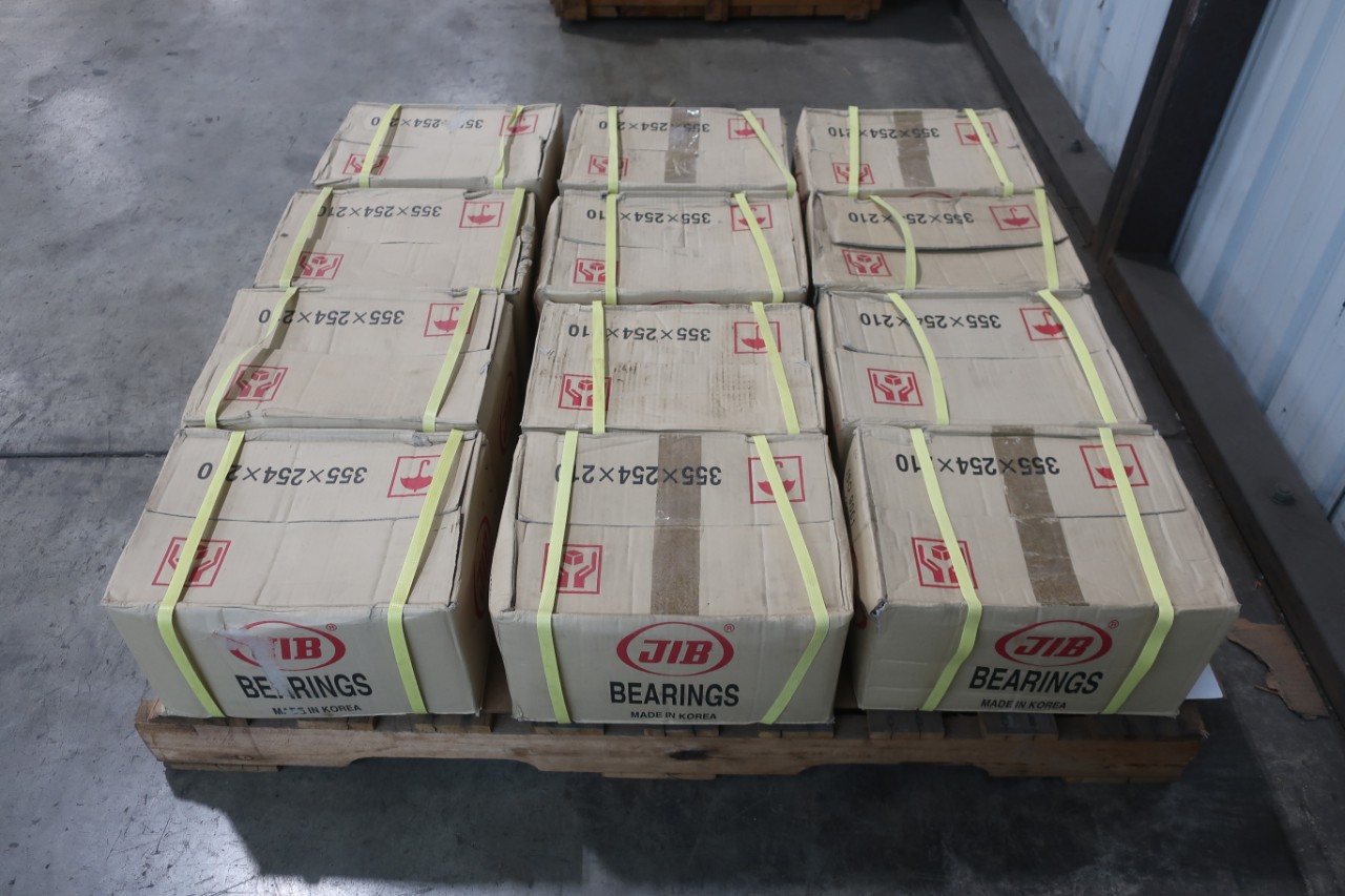 SKU 1074031 - PALLET OF JIB UCFC 209 MOUNTED BEARINGS
