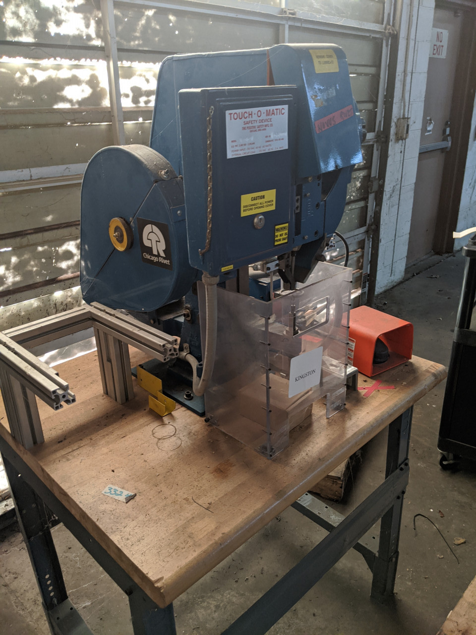 Chicago Riveter Model 450 with table