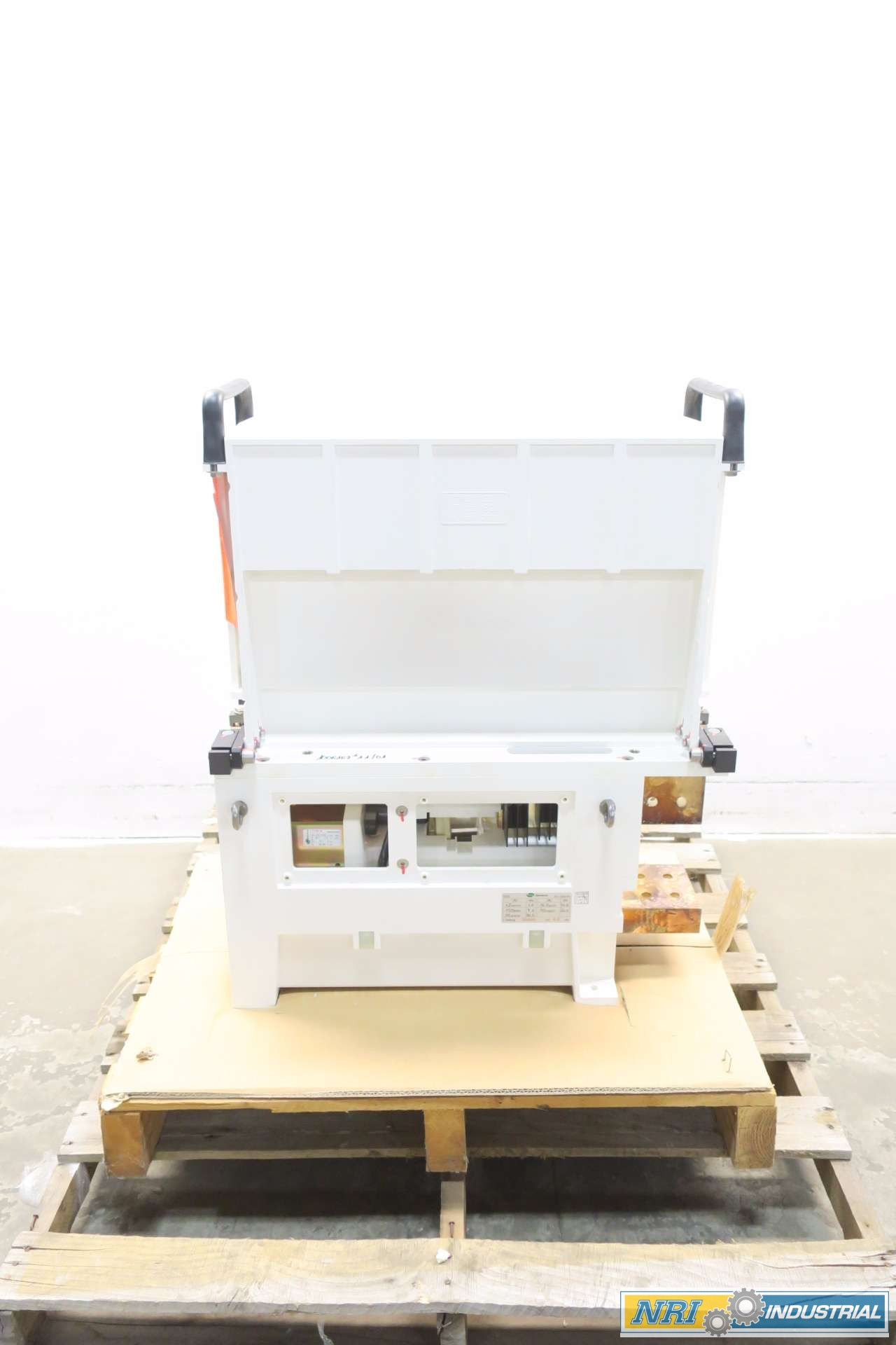 SECHERON HPB45-82S HIGH SPEED DC 4500A AMP 2000V-DC 220V-DC CIRCUIT ...