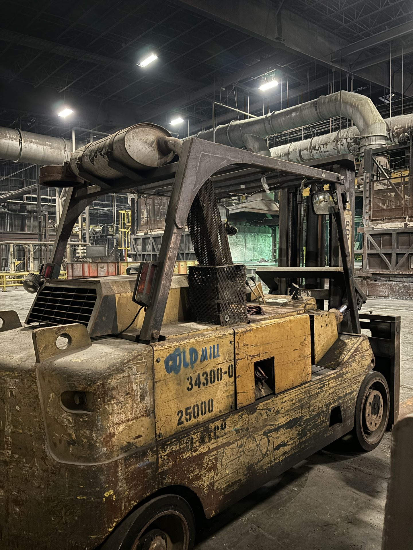 Royal T250 B TYPE D Forklift For Sale | Aucto