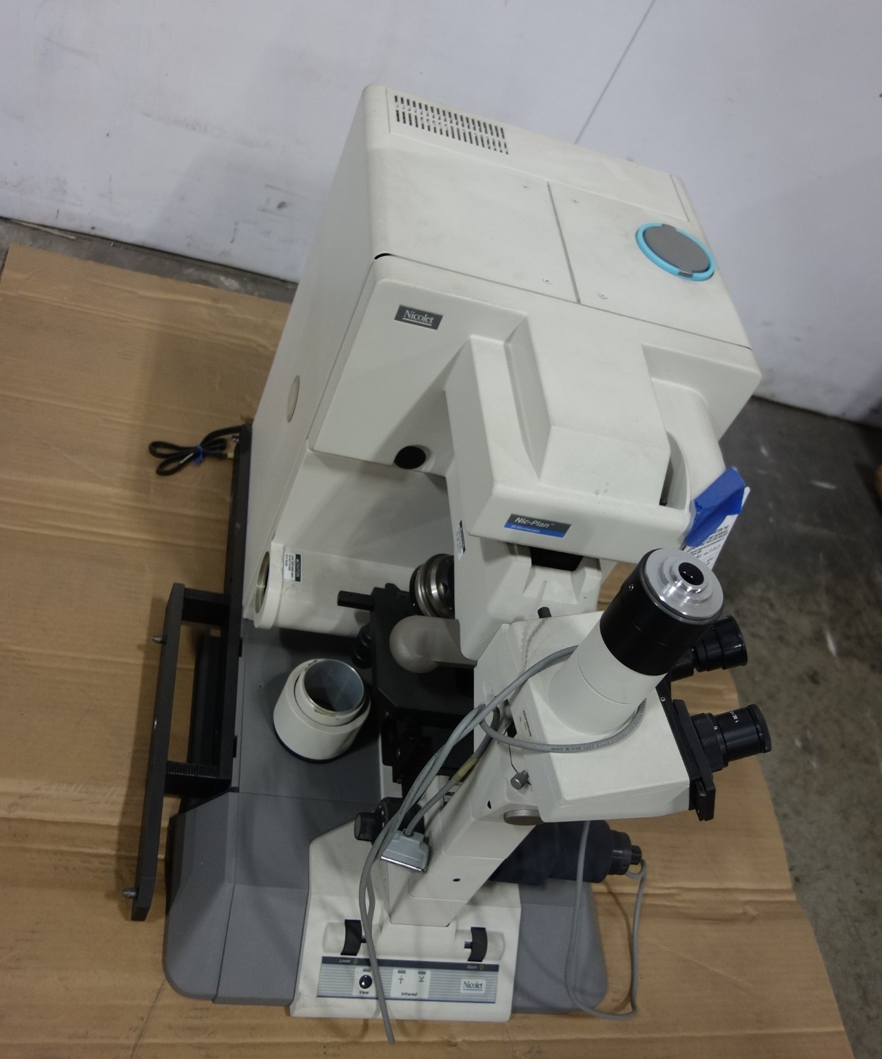 NICOLET NIC-PLAN MICROSCOPE