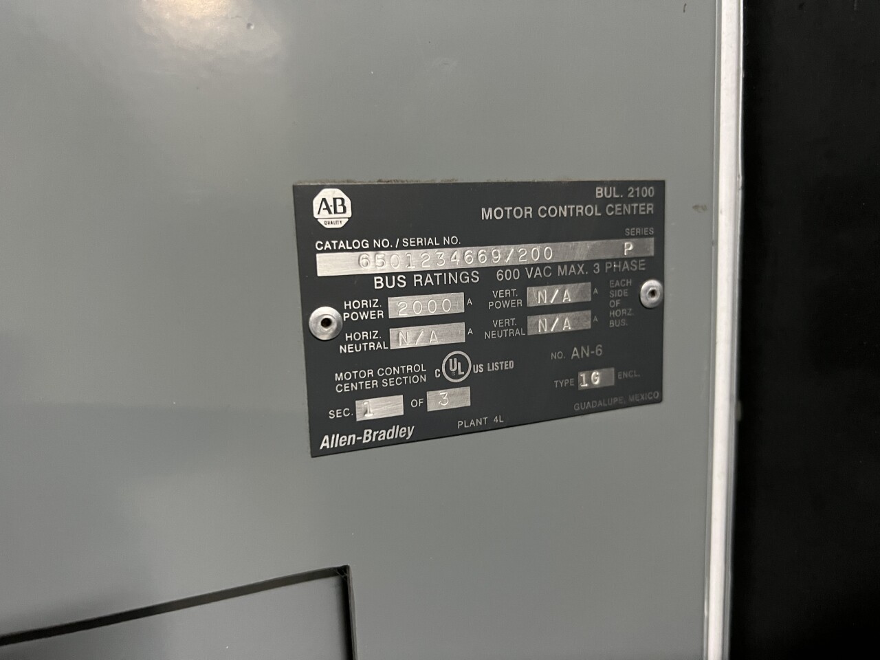 Allen Bradley Centerline 2100 MMCs