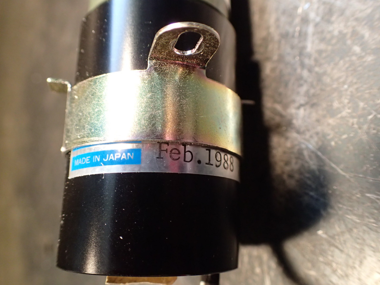 Hamamatsu R928 Photomultiplier Tube with 11-Pin Socket Base For Sale ...