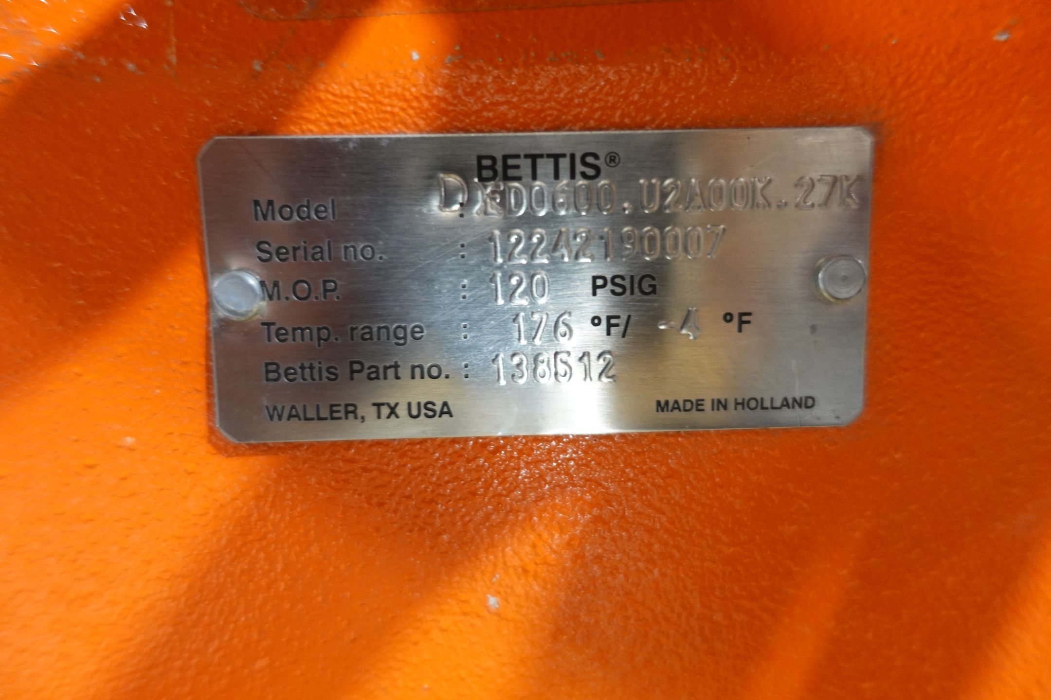 PALLET OF ASSORTED VALVE ACTUATORS, VALBIA, BETTIS, SHAPPE, ABZ For ...
