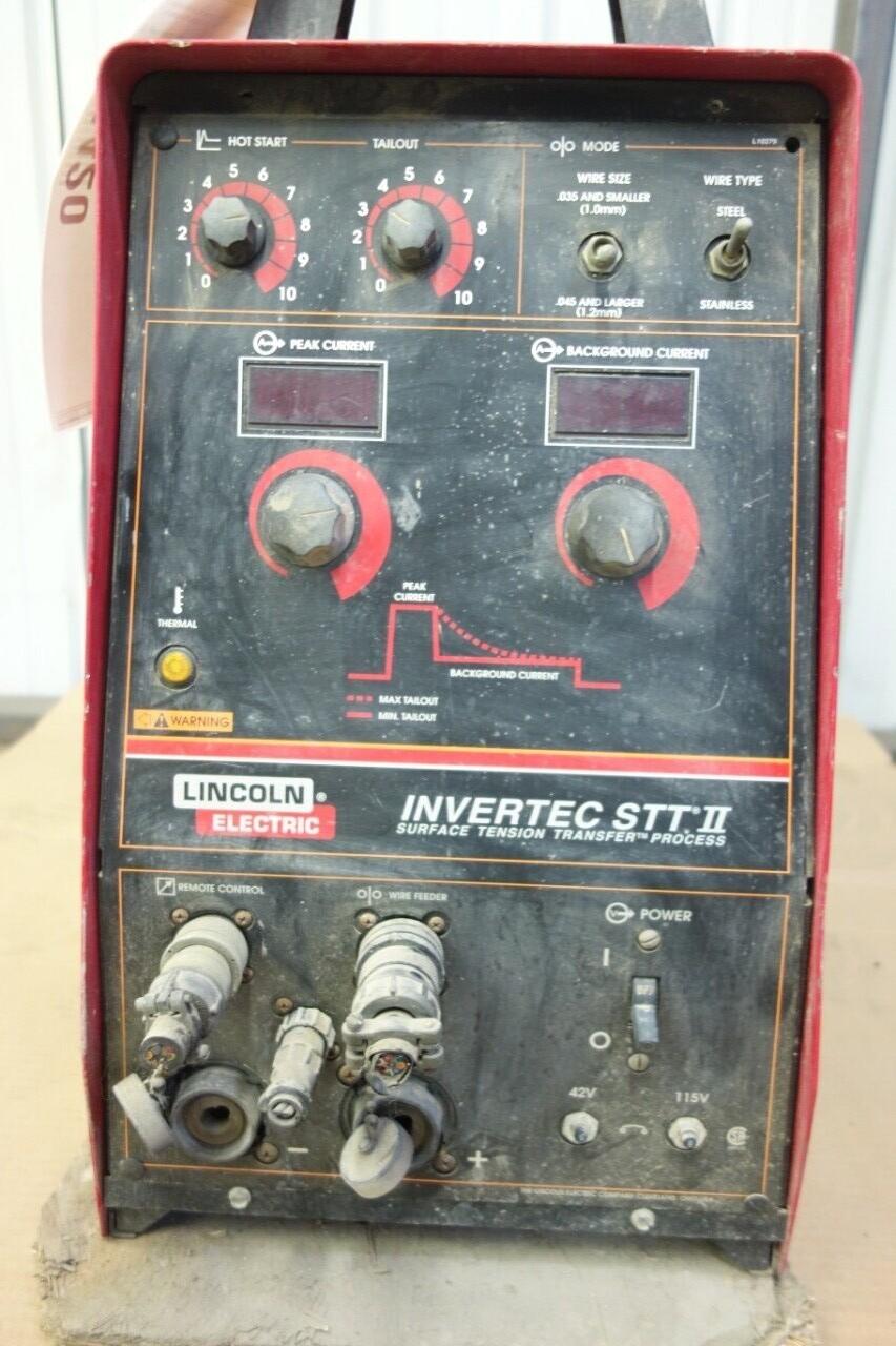 LINCOLN ELECTRIC INVERTEC STT II SURFACE TENSION TRANSFER WELDER