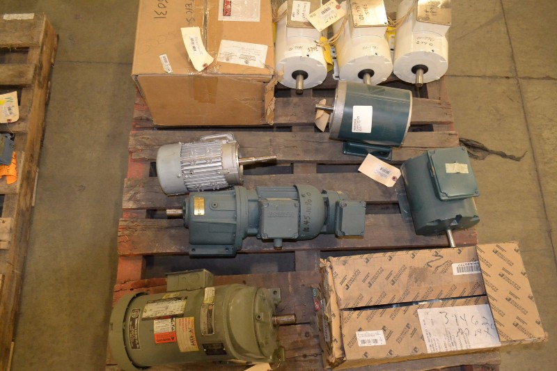 4 PALLETS OF ASSORTED AC / DC MOTORS AND GEAR REDUCERS RELIANCE SEW EURODRIVE US MOTORS