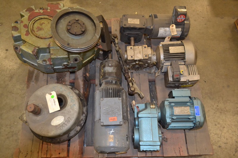 4 PALLETS OF ASSORTED AC / DC MOTORS AND GEAR REDUCERS RELIANCE SEW EURODRIVE US MOTORS