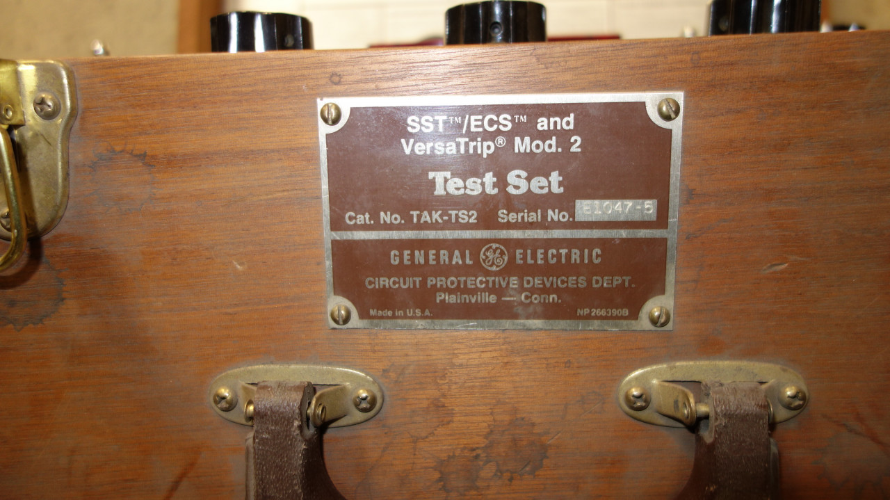 GENERAL ELECTRIC TAK-TS2 VERSATRIP MOD 2 TEST SET