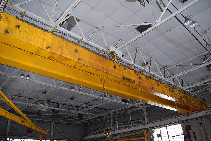 DEMAG 10 TON ELECTRIC HOIST 460 V WITH TRACK DSTS/7