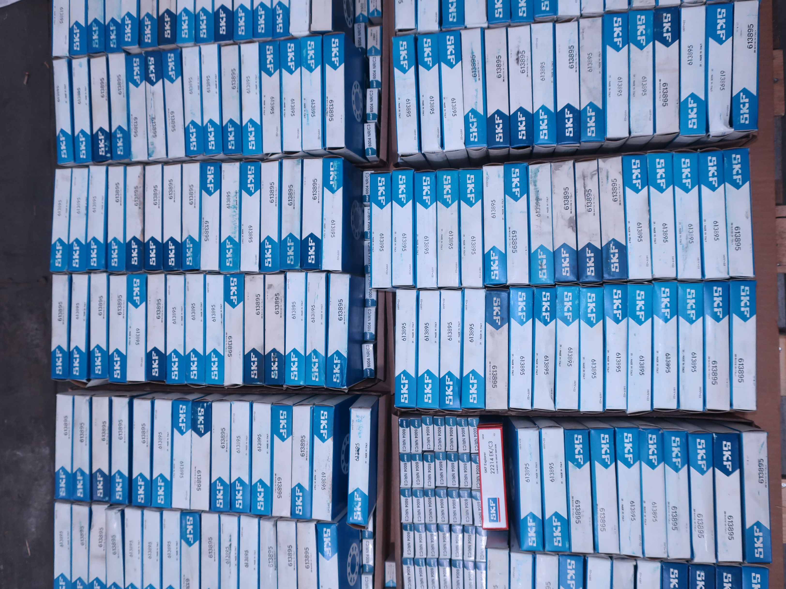 SKU 1726869 - PALLET OF ASSORTED SKF BALL BEARINGS For Sale | Aucto