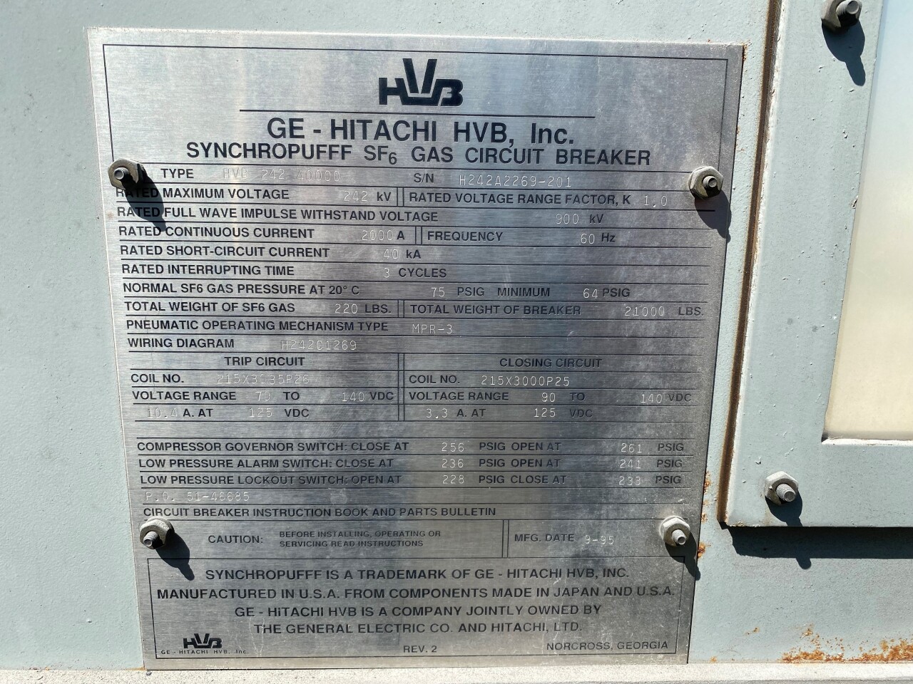 GE- Hitachi HVB 242 4000 SF6 Gas Circuit Breaker