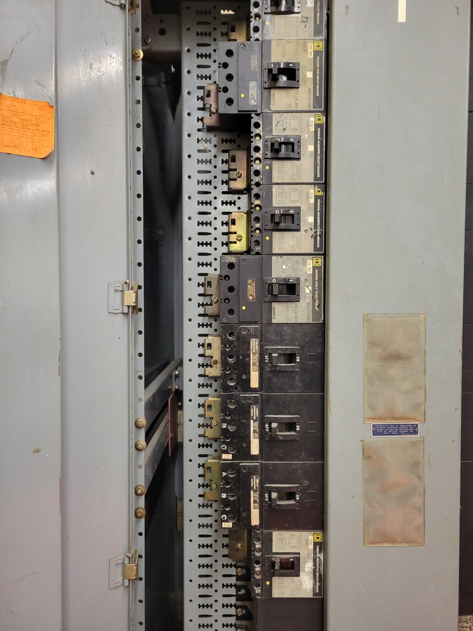 Custom Panel - 10 Square D MCCBs - Includes 3 x FH36100 For Sale | Aucto