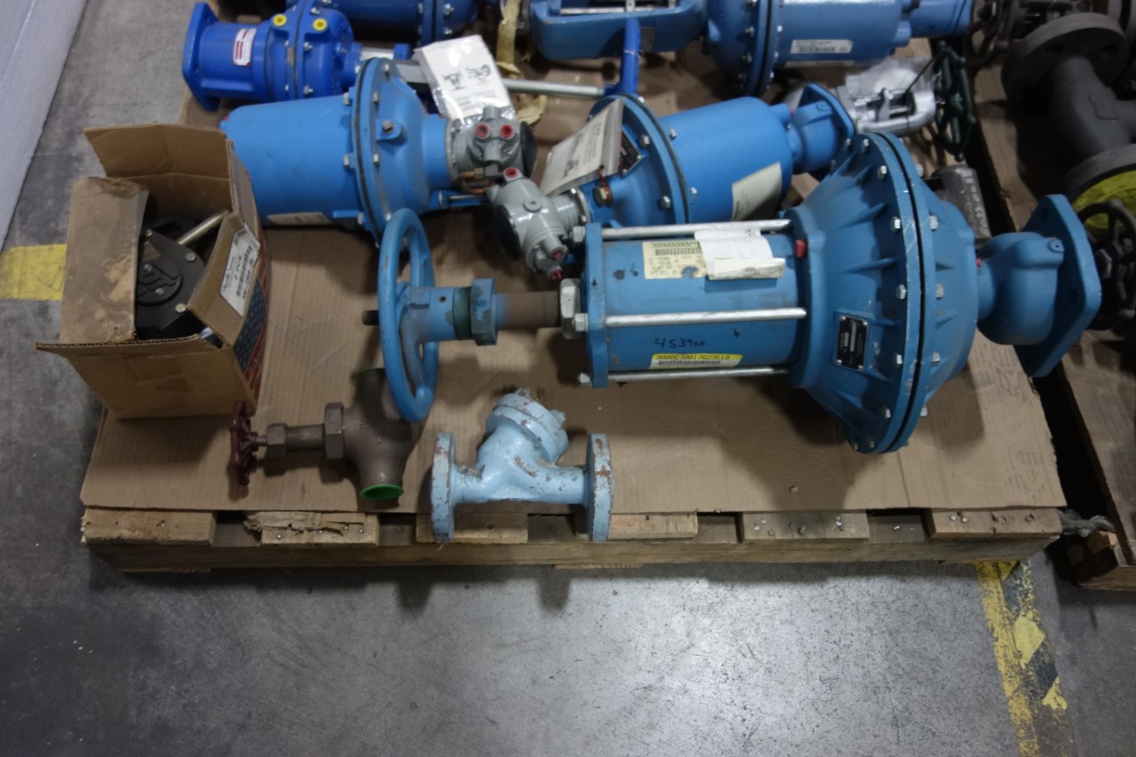 4 PALLETS OF ASSORTED VALVES AND VALVE ACCESSORIES For Sale | Aucto