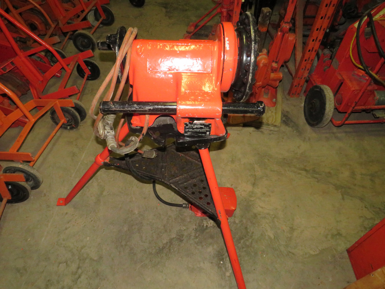 RIDGID MODEL 300 POWER DRIVE PIPE THREADER 115V, 15A, 1PH, 25-60HZ