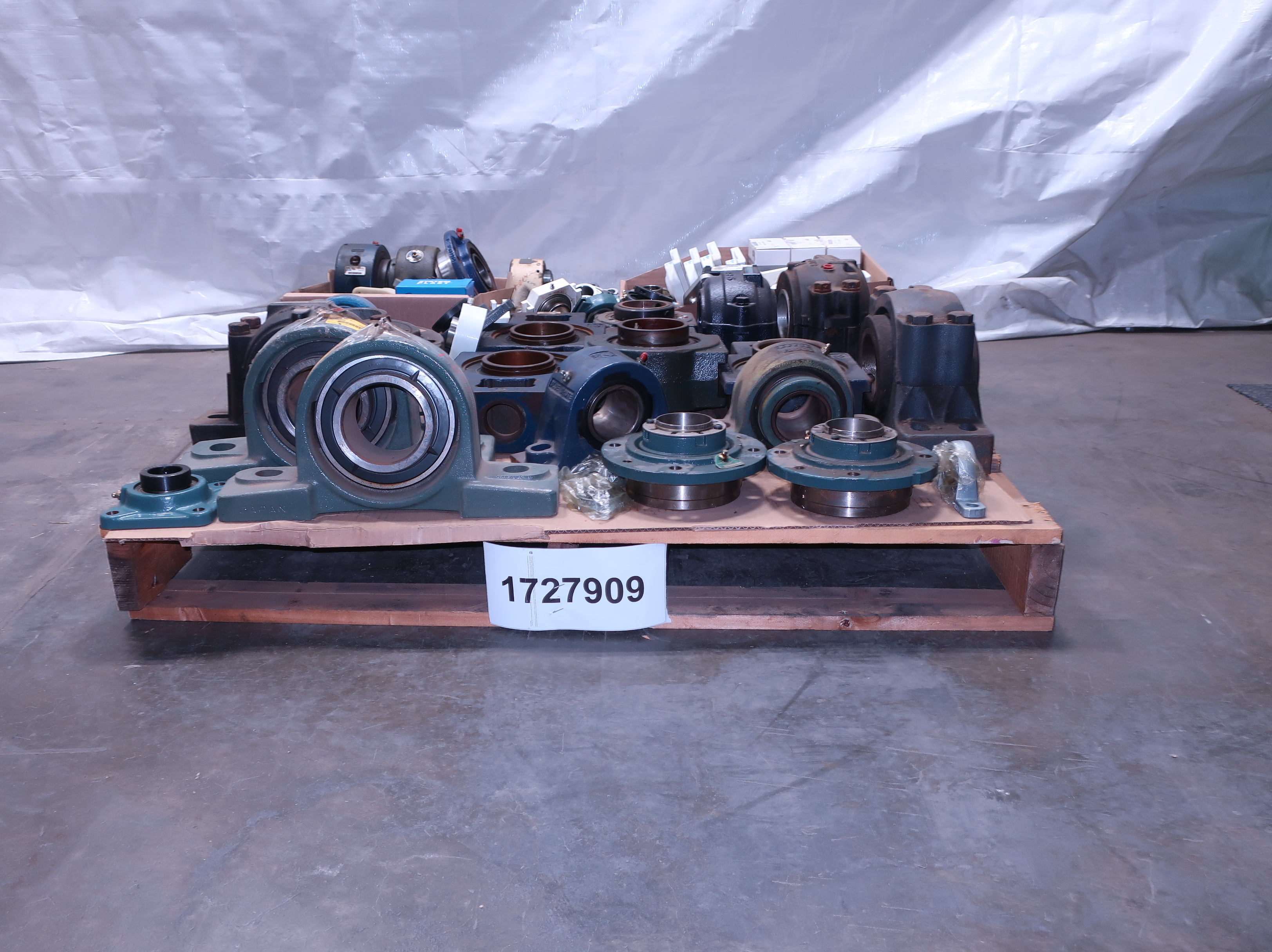 SKU 1727909 - PALLET OF ASSORTED MOUNTED BEARINGS For Sale | Aucto