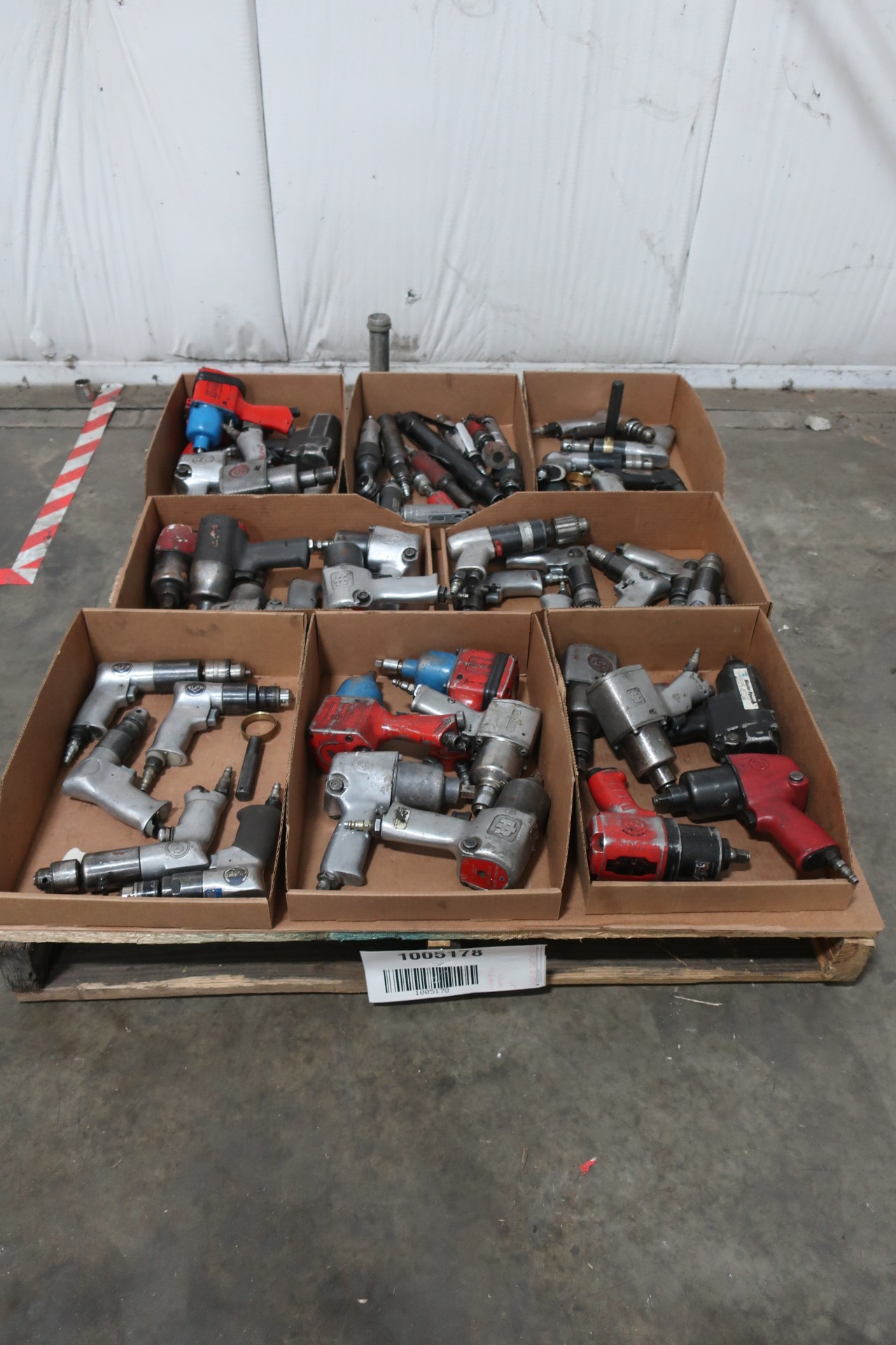 PALLET OF ASSORTED AIR GUNS For Sale | Aucto