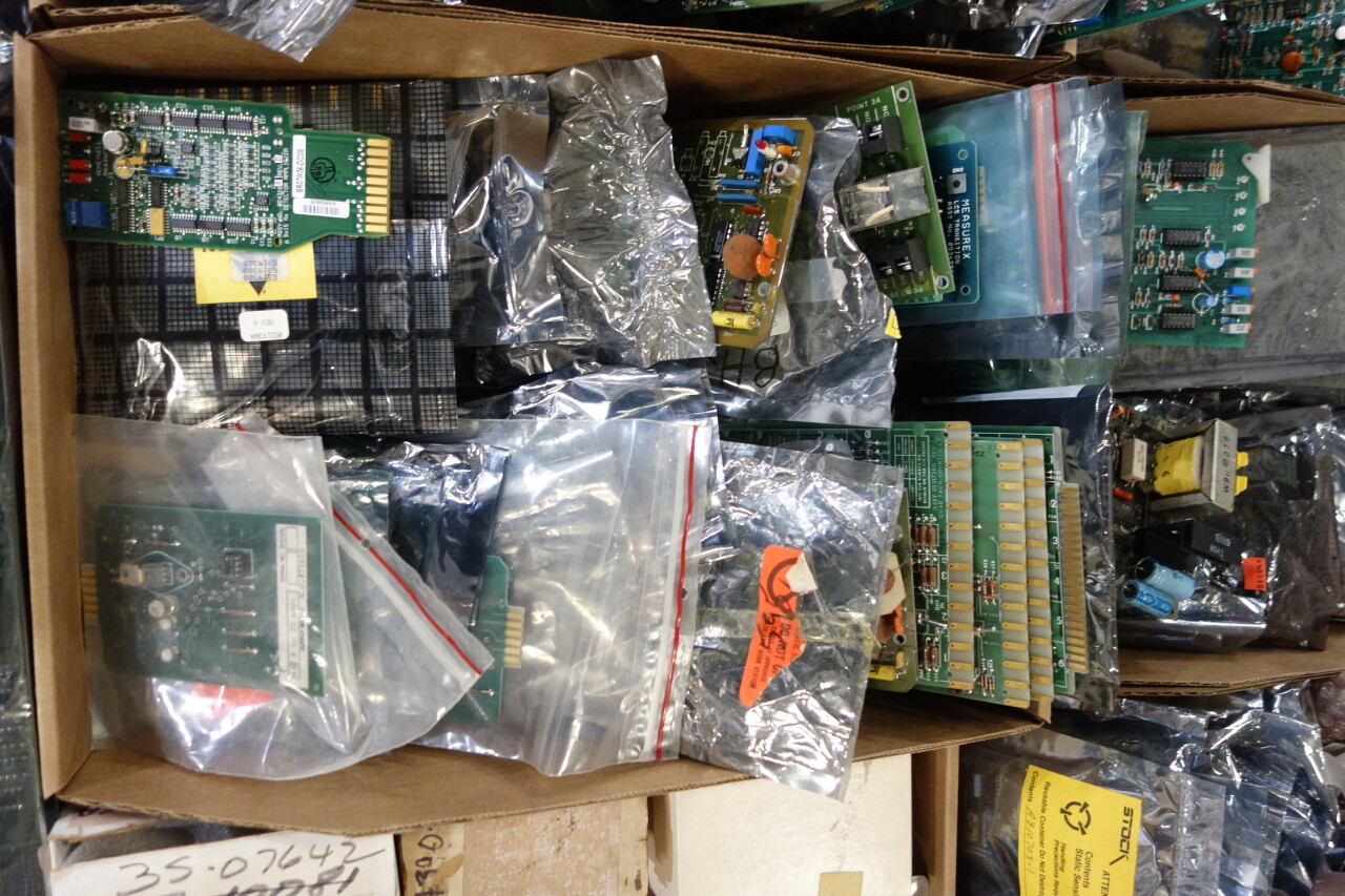 2 PALLETS OF ASSORTED PCB CIRCUIT BOARDS For Sale | Aucto