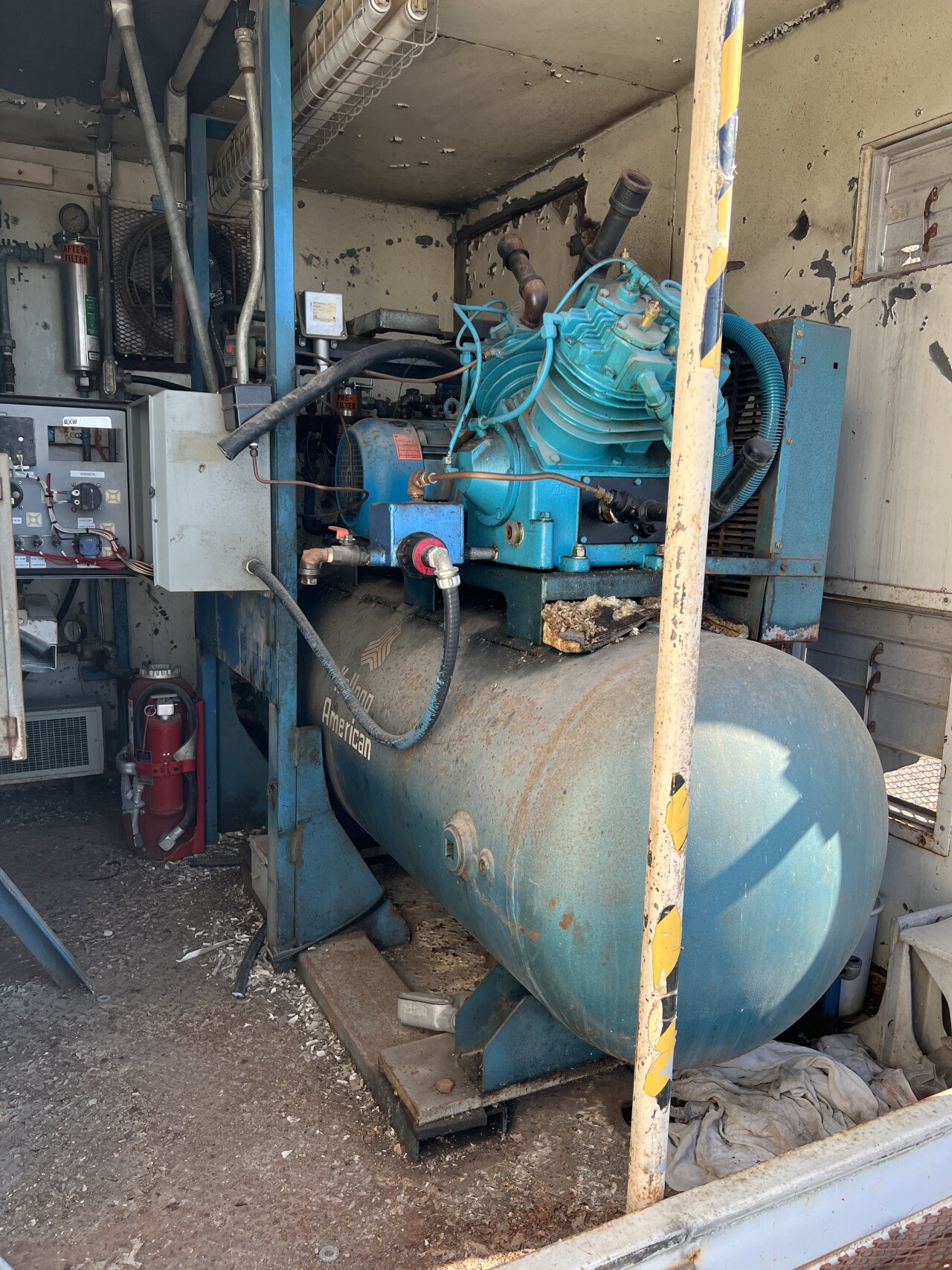 Compressor Trailer with CompAir Kellogg model B452BO