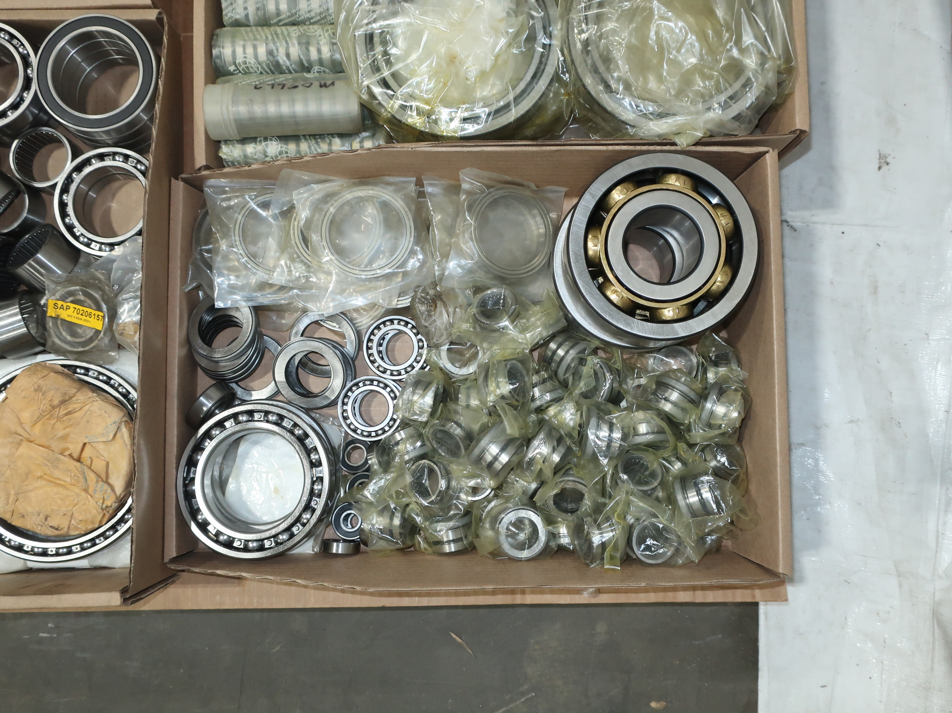 SKU 1739371 - PALLET OF ASSORTED BEARINGS, ROLLER, BALL, NEEDLE ...